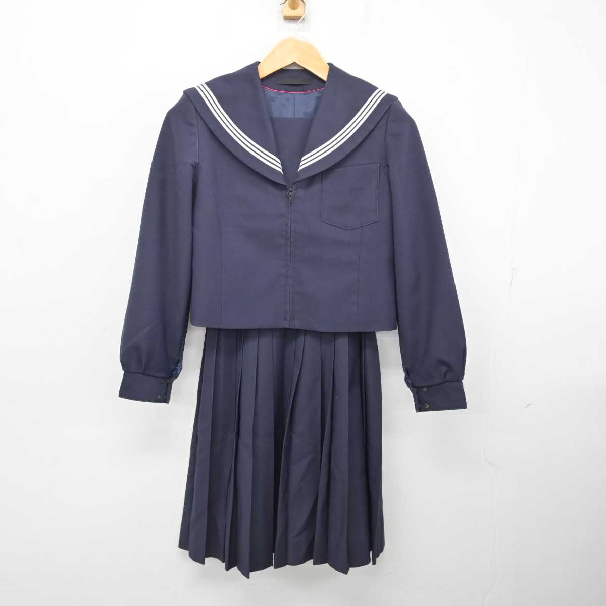 【中古】岐阜県 陶都中学校 女子制服 2点 セーラー服・スカート Sf081308 中古制服通販パレイド