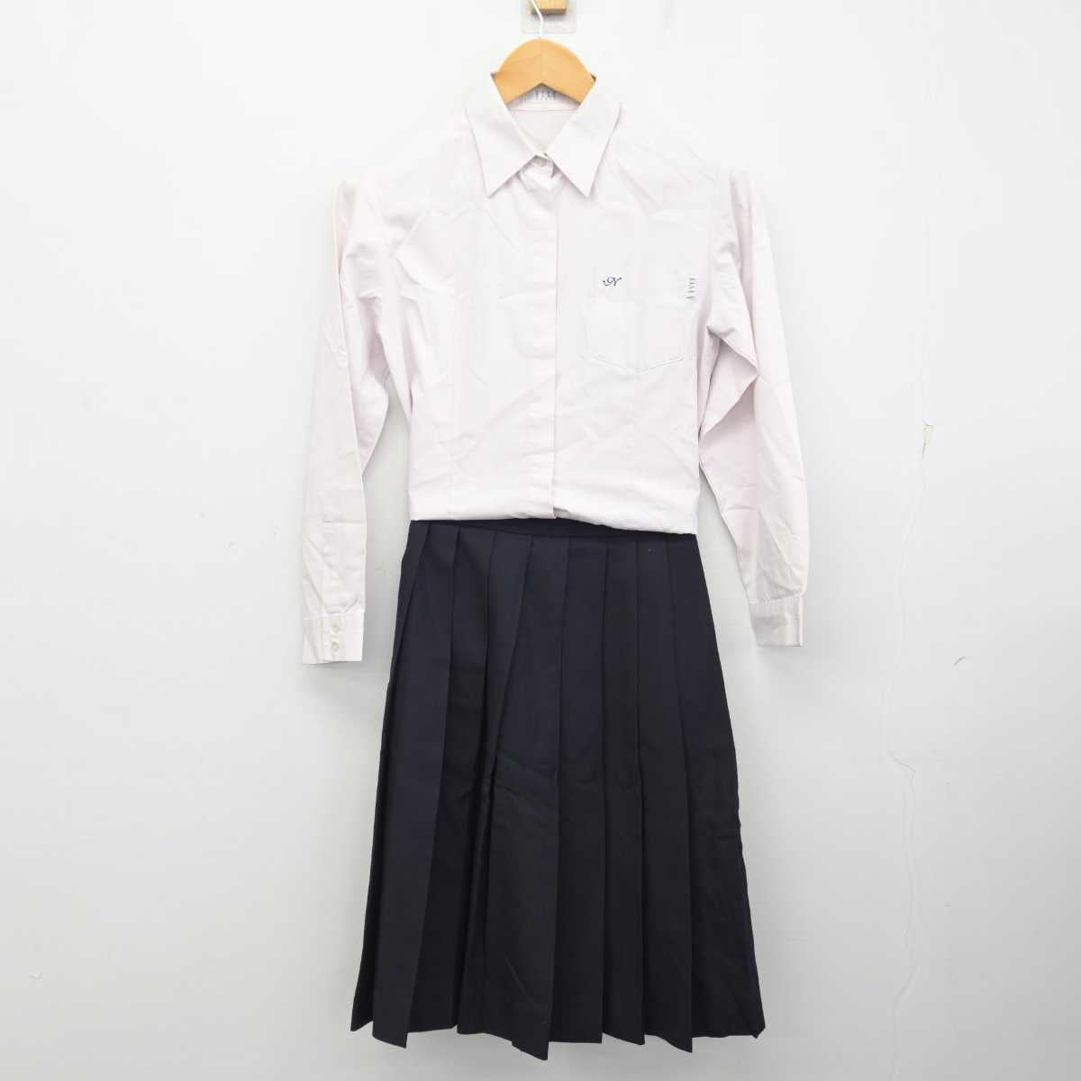 【中古】福岡県 中村学園女子中学・高等学校旧制服 女子制服 2点 シャツ・スカート Sf082492 中古制服通販パレイド