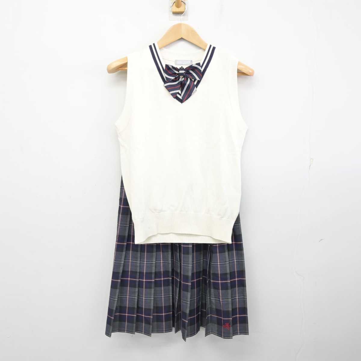 【中古】福岡県 東筑紫学園高等学校 女子制服 3点 ニットベスト・スカート Sf086899 中古制服通販パレイド