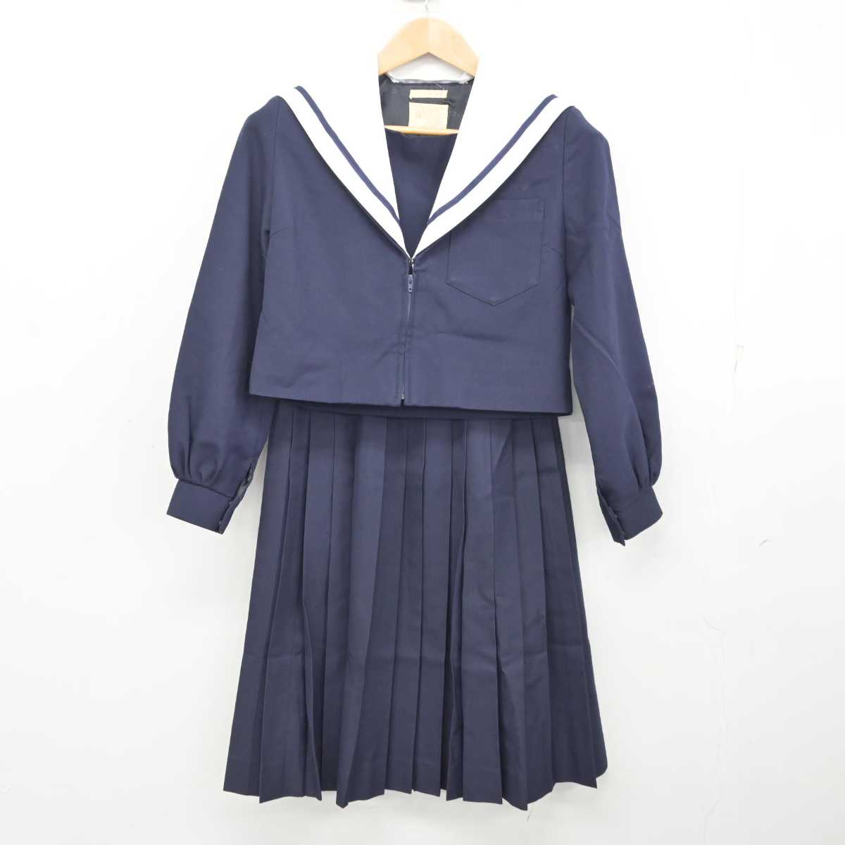 【中古】愛知県 御幸山中学校旧制服 女子制服 2点 セーラー服・スカート Sf089229 中古制服通販パレイド