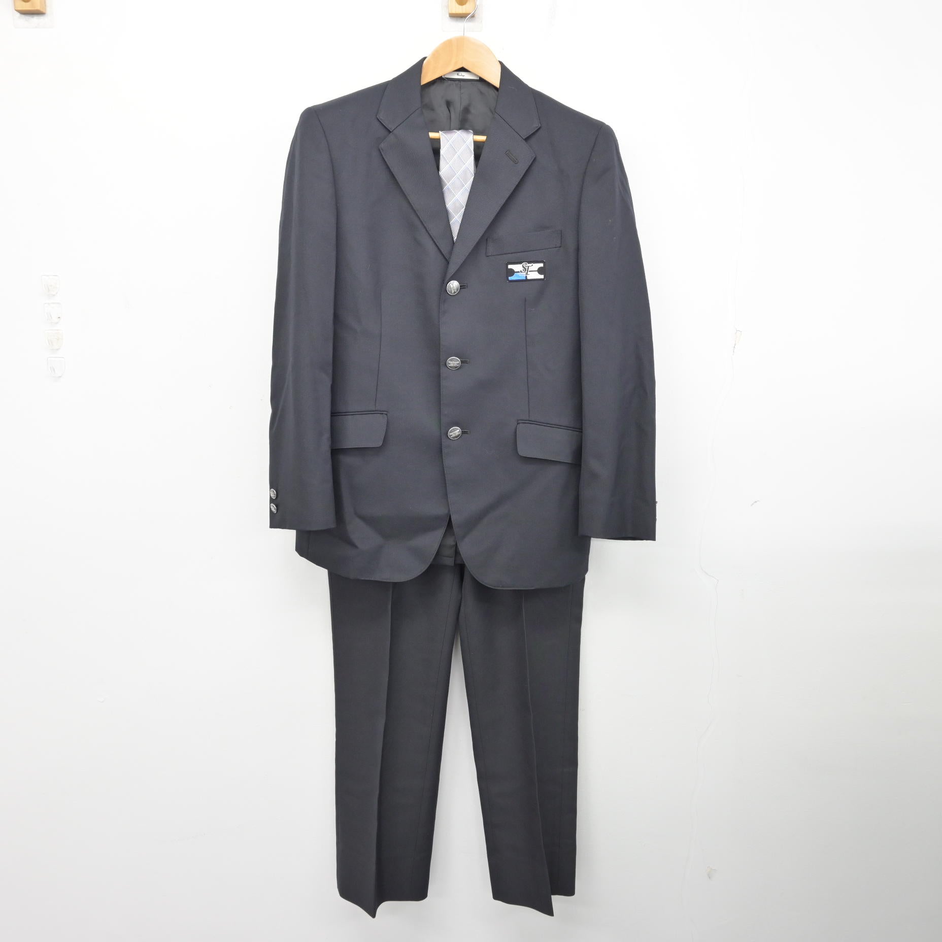 【中古】兵庫県 科学技術高等学校 男子制服 5点 ブレザー・ニット・ズボン Sf090075 中古制服通販パレイド