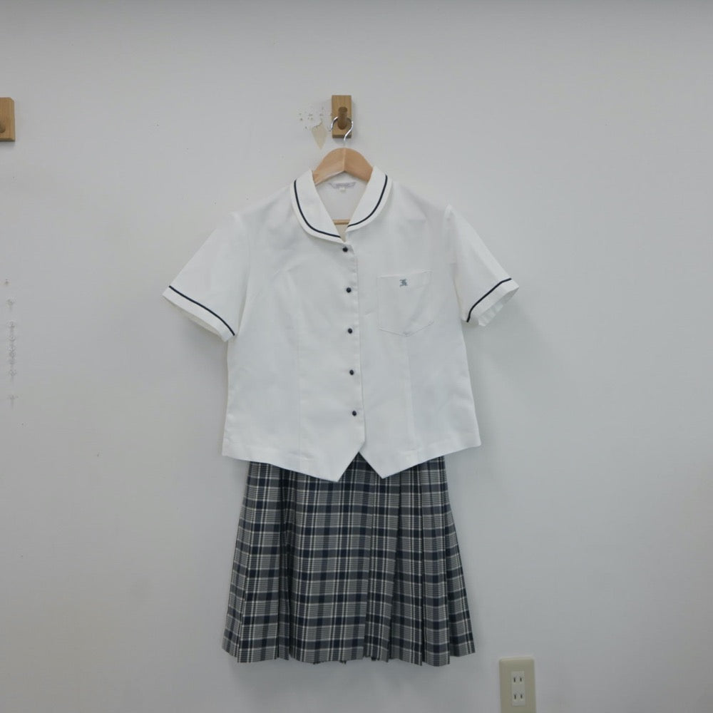 【中古制服】秋田県 ノースアジア大学明桜高等学校 女子制服 2点(シャツ・スカート)sf017293【リサイクル学生服】 中古制服通販パレイド