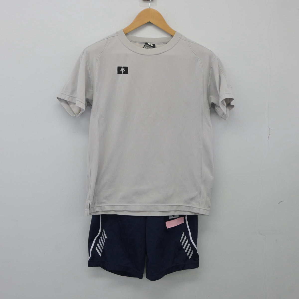 【中古制服】兵庫県 クラーク記念国際高等学校 女子制服 2点（体操服 上・体操服 下）sf025333【リサイクル学生服】 中古制服通販パレイド