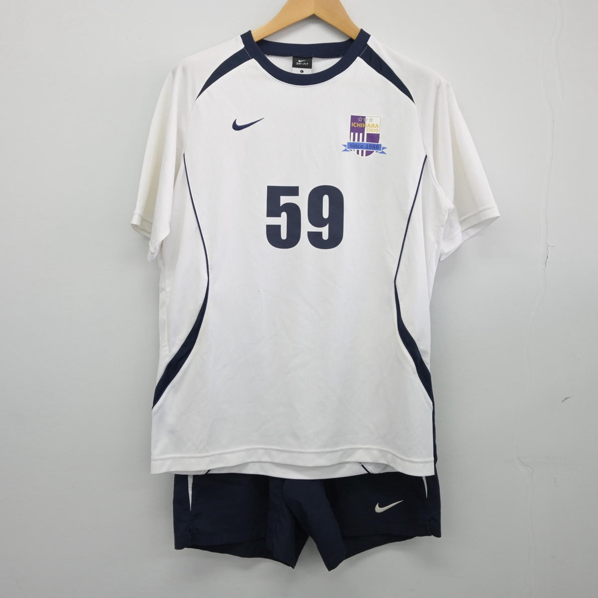 【中古制服】千葉県 市原中央高等学校サッカー部ユニフォーム 男子制服 2点（部活ユニフォーム 上・部活ユニフォーム 下）sf025521
