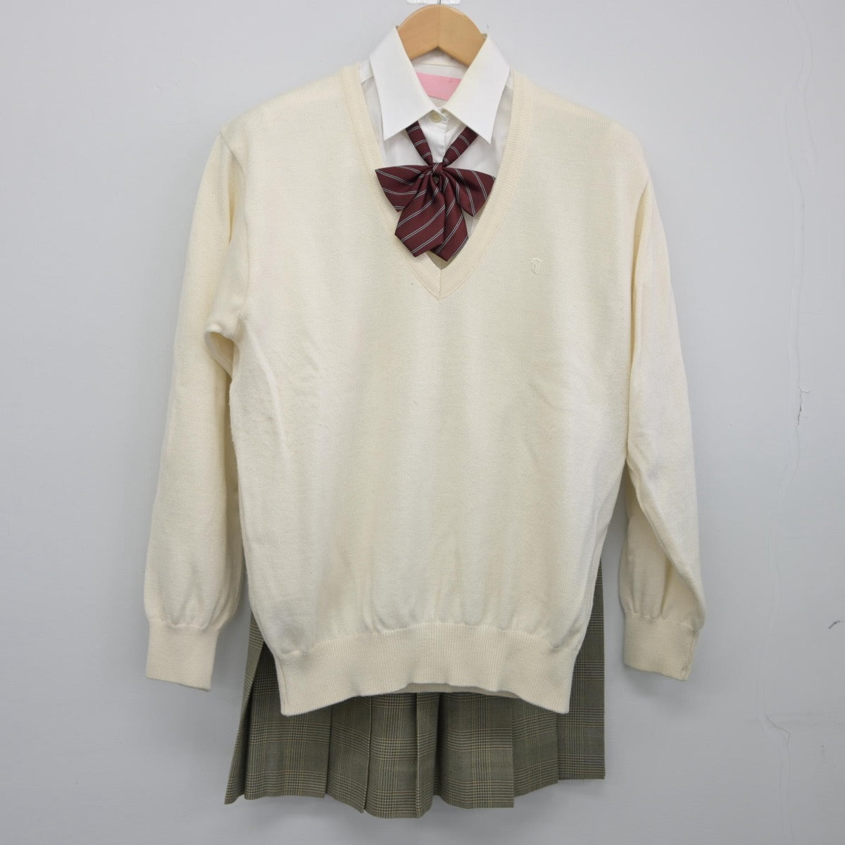 【中古制服】東京都 東洋高等学校 女子制服 4点（ニット・シャツ・スカート）sf025606【リサイクル学生服】 中古制服通販パレイド