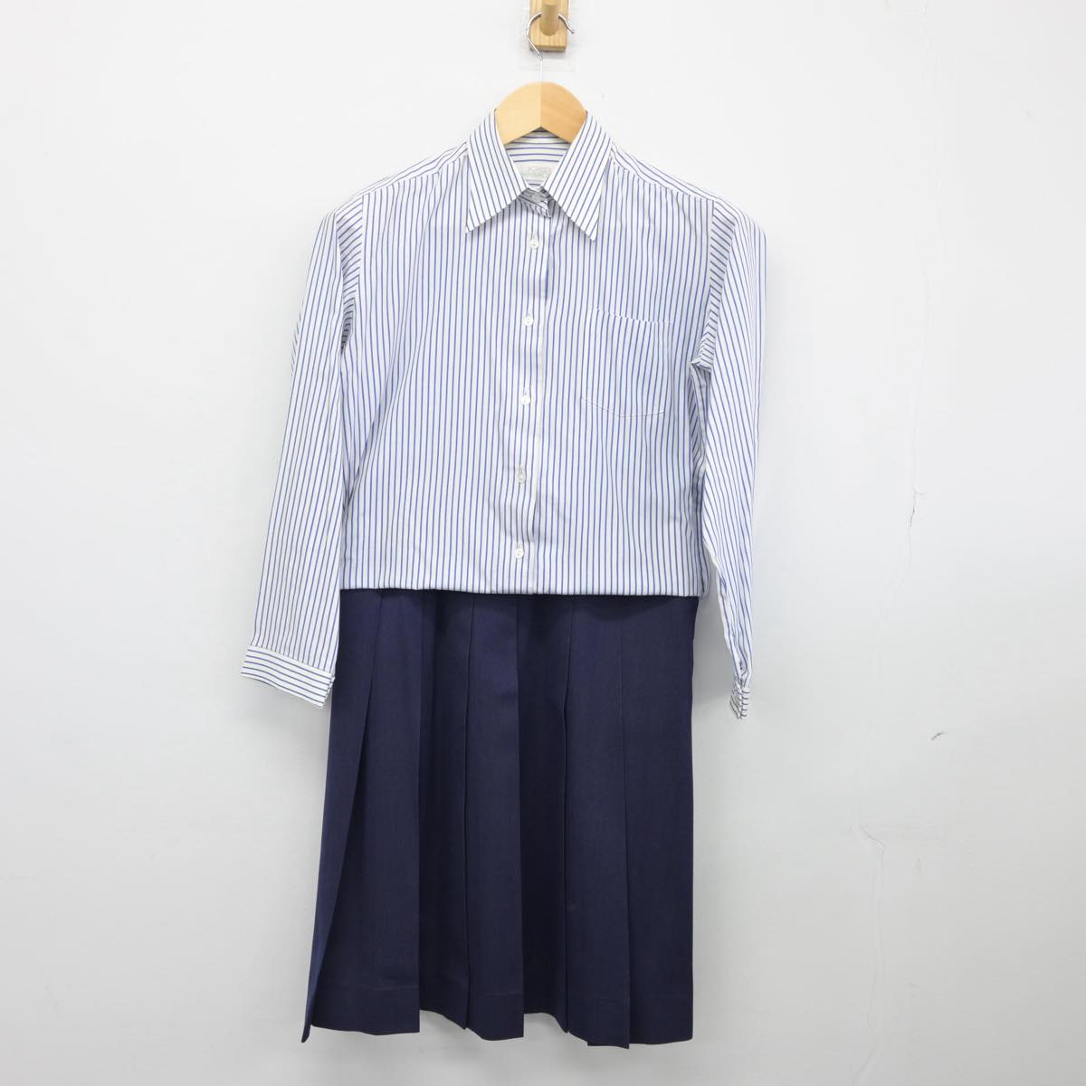 【中古制服】長崎県 北陽台高等学校 女子制服 2点（シャツ・スカート）sf025759【リサイクル学生服】 中古制服通販パレイド