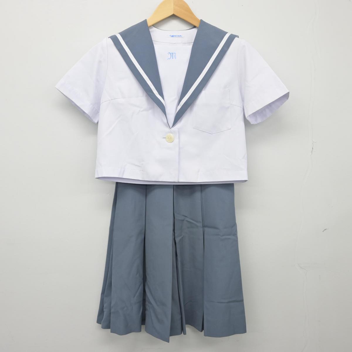 【中古制服】大分県 大分舞鶴高等学校 女子制服 3点（セーラー服・スカート）sf025898【リサイクル学生服】 中古制服通販パレイド