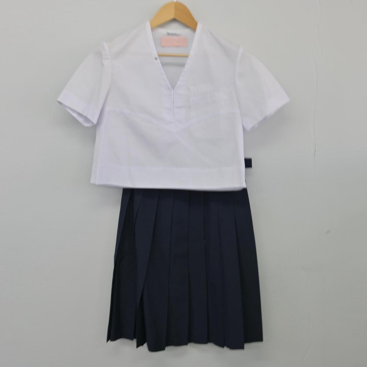 【中古制服】北海道 函館白百合学園高等学校 女子制服 3点(シャツ・スカート)sf026055【リサイクル学生服】 中古制服通販パレイド