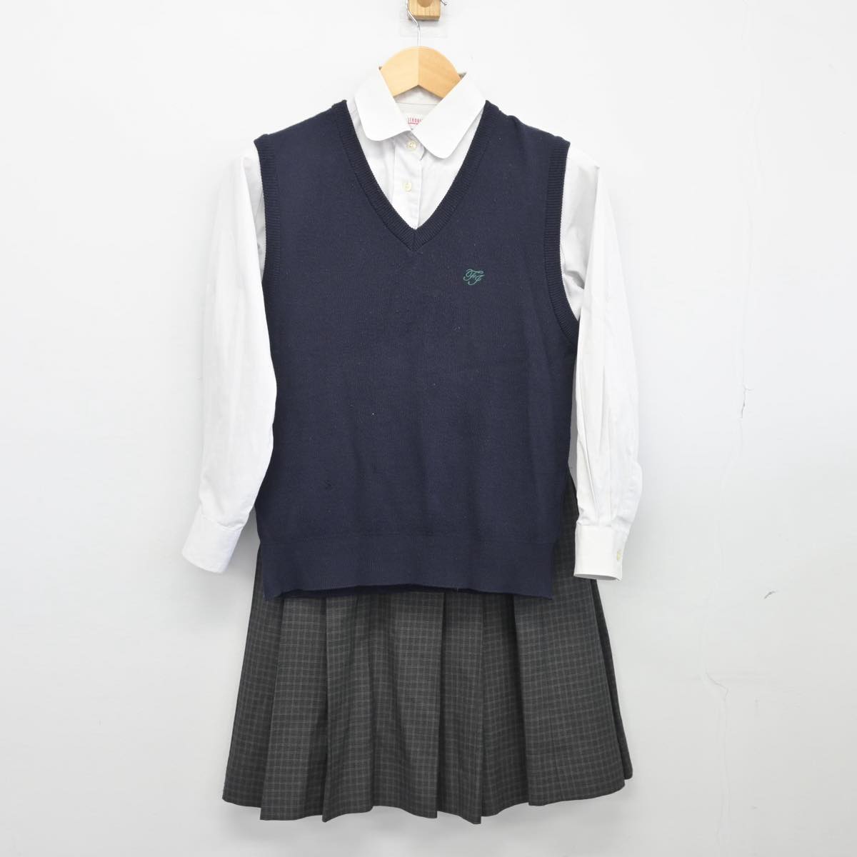 【中古制服】広島県 福山高等学校 女子制服 3点（ニットベスト・シャツ・スカート）sf026081【リサイクル学生服】 中古制服通販パレイド