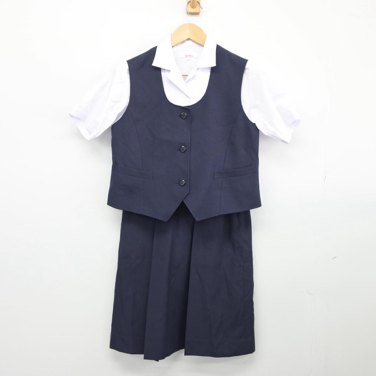 【中古制服】静岡県 静岡中島中学校 女子制服 3点（ベスト・シャツ・スカート）sf026219【リサイクル学生服】 中古制服通販パレイド