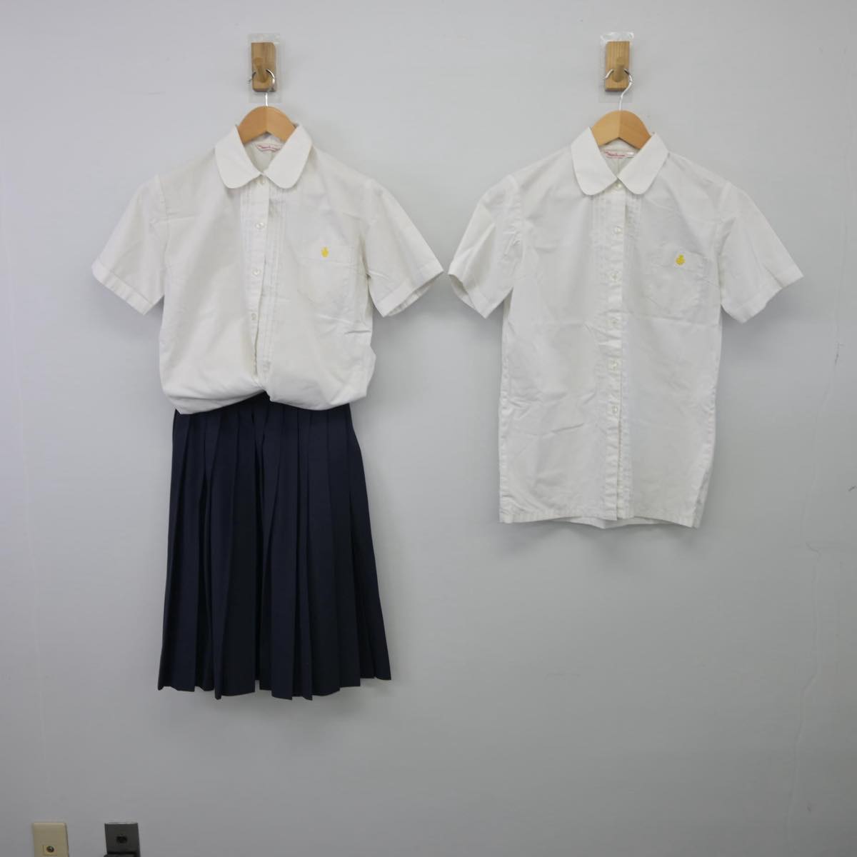 【中古制服】兵庫県 兵庫県立御影高等学校 女子制服 3点(シャツ・スカート)sf026256【リサイクル学生服】 中古制服通販パレイド