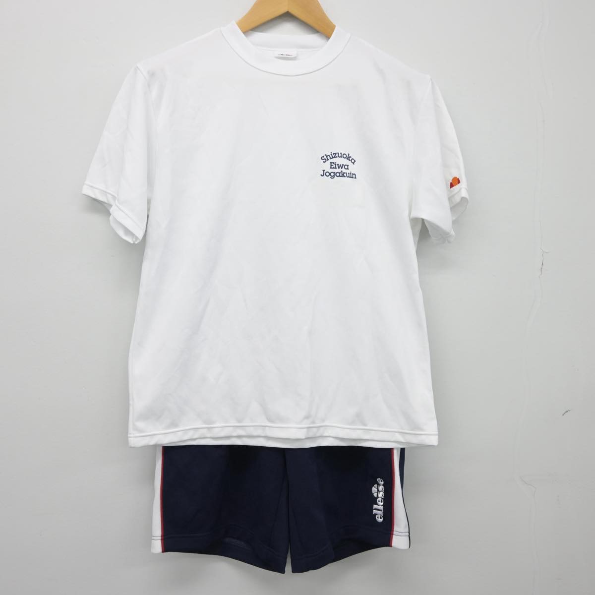 【中古制服】静岡県 静岡英和女学院高等学校 女子制服 3点(体操服 上・体操服 下・その他アイテム)sf026509【リサイクル学生服