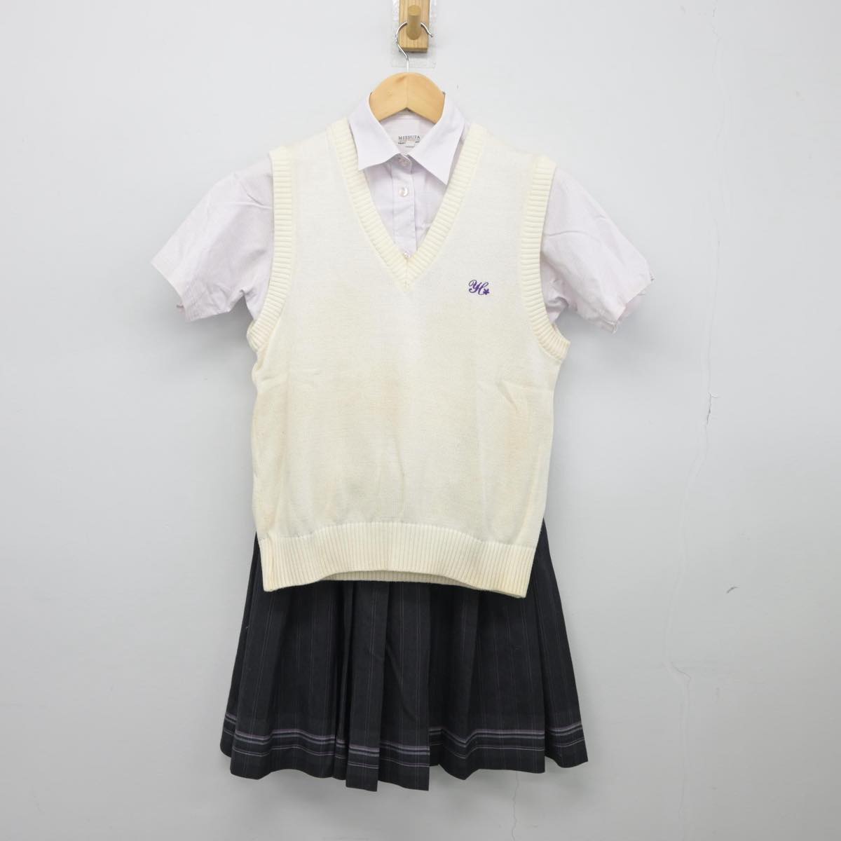 【中古制服】熊本県 八代東高等学校 女子制服 3点（ニットベスト・シャツ・スカート）sf027148【リサイクル学生服】 中古制服通販パレイド