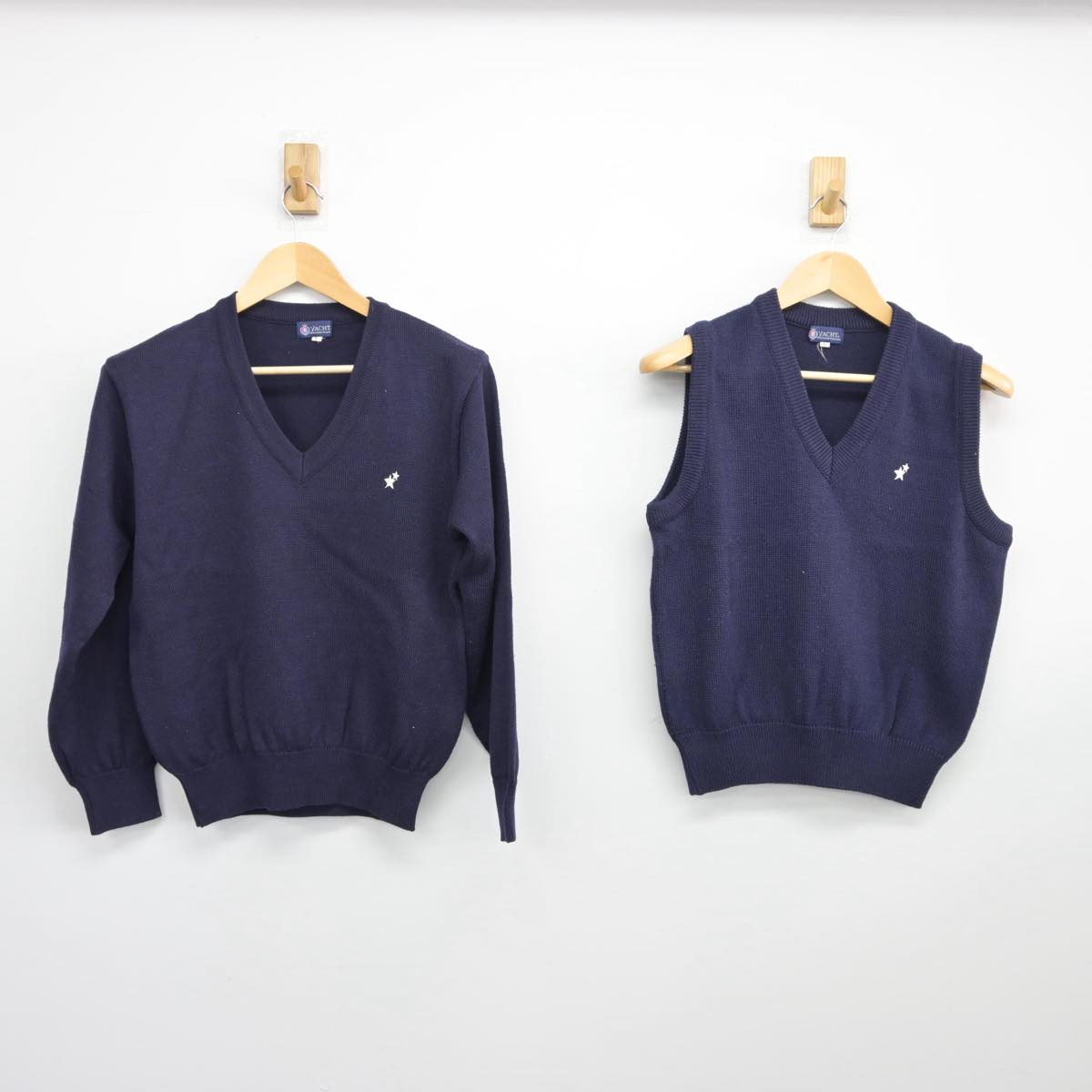 【中古制服】滋賀県 長浜北星高等学校 女子制服 2点（ニット・ニットベスト）sf027159【リサイクル学生服】 中古制服通販パレイド