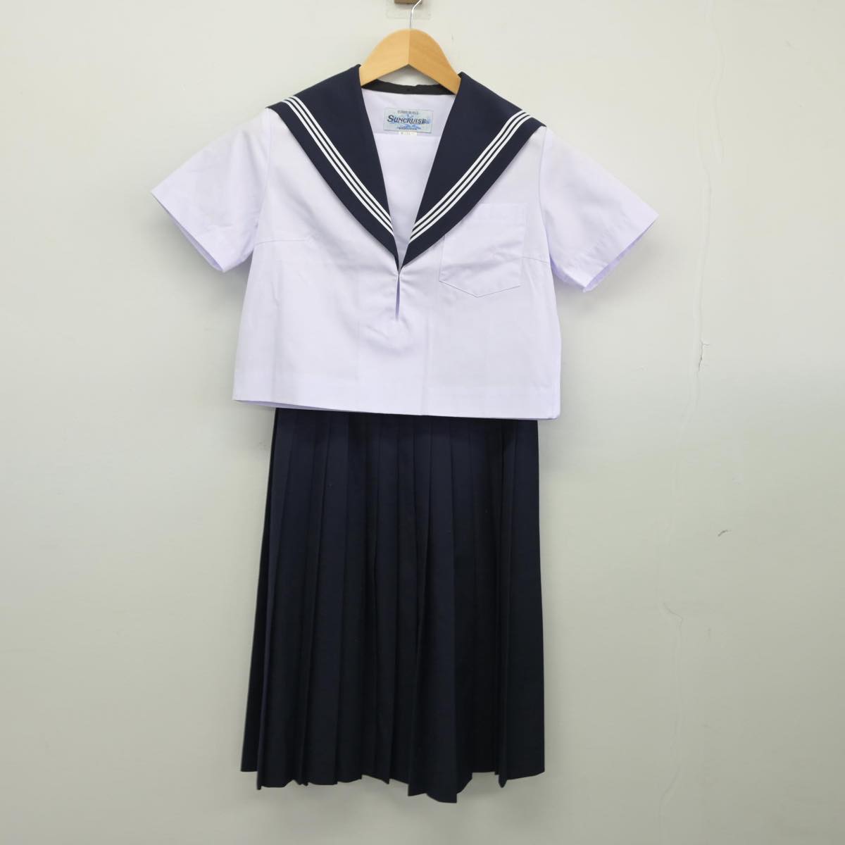 【中古制服】愛知県 瑞陵高等学校 女子制服 2点（セーラー服・スカート）sf027502【リサイクル学生服】 中古制服通販パレイド