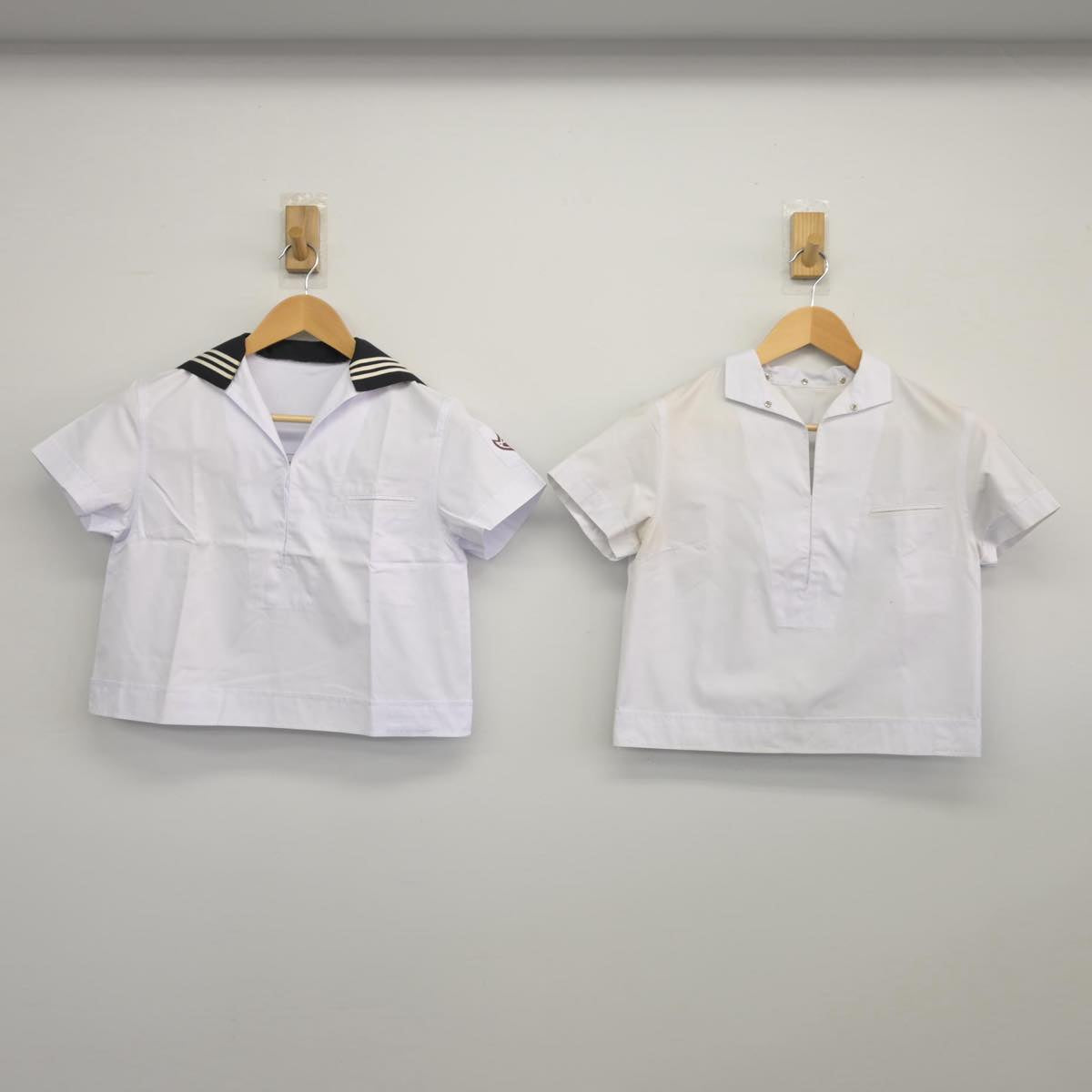 【中古制服】静岡県 静岡英和女学院 女子制服 2点（セーラー服・シャツ）sf027514【リサイクル学生服】 中古制服通販パレイド