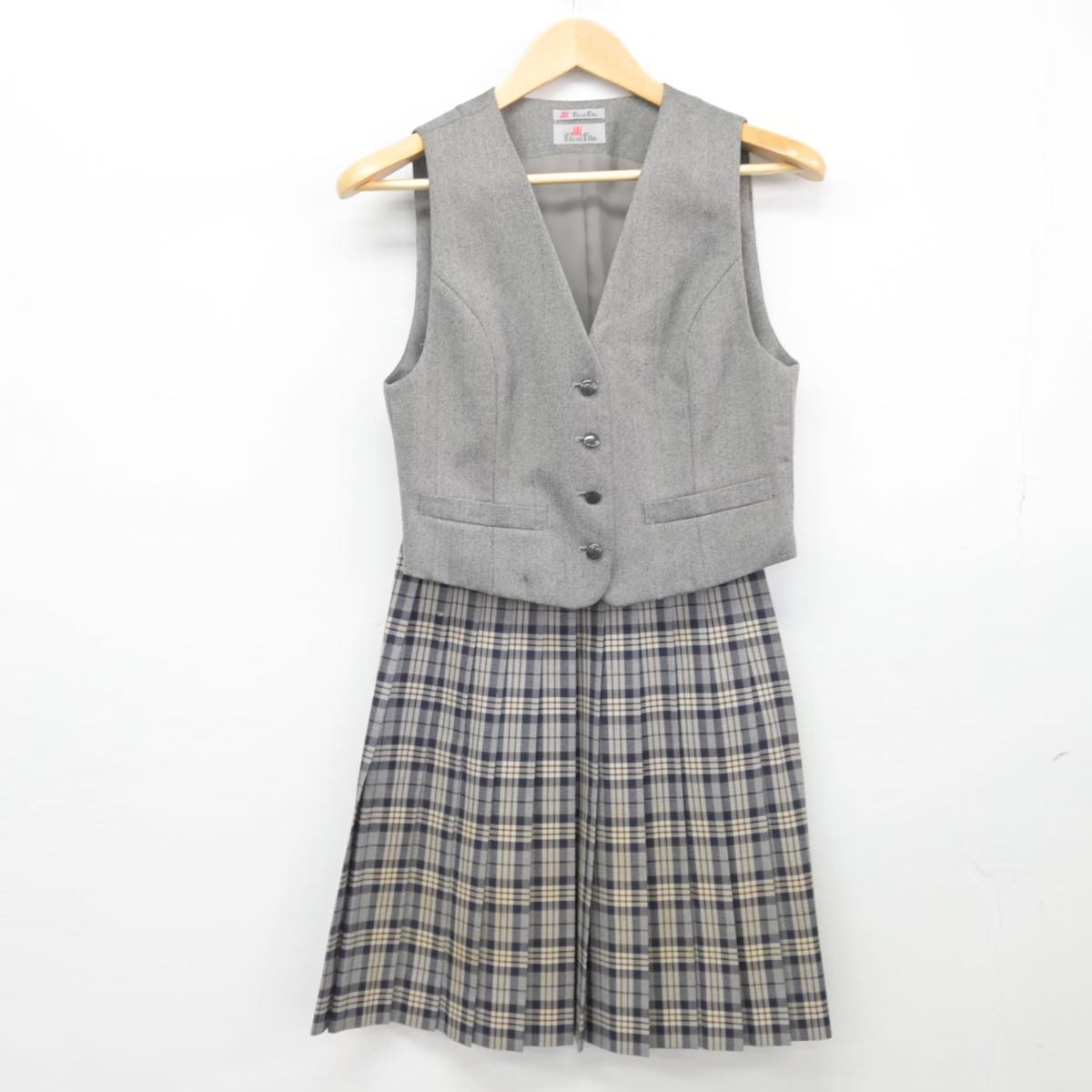 【中古制服】静岡県 静岡サレジオ高等学校 女子制服 2点（ベスト・スカート）sf027517【リサイクル学生服】 中古制服通販パレイド
