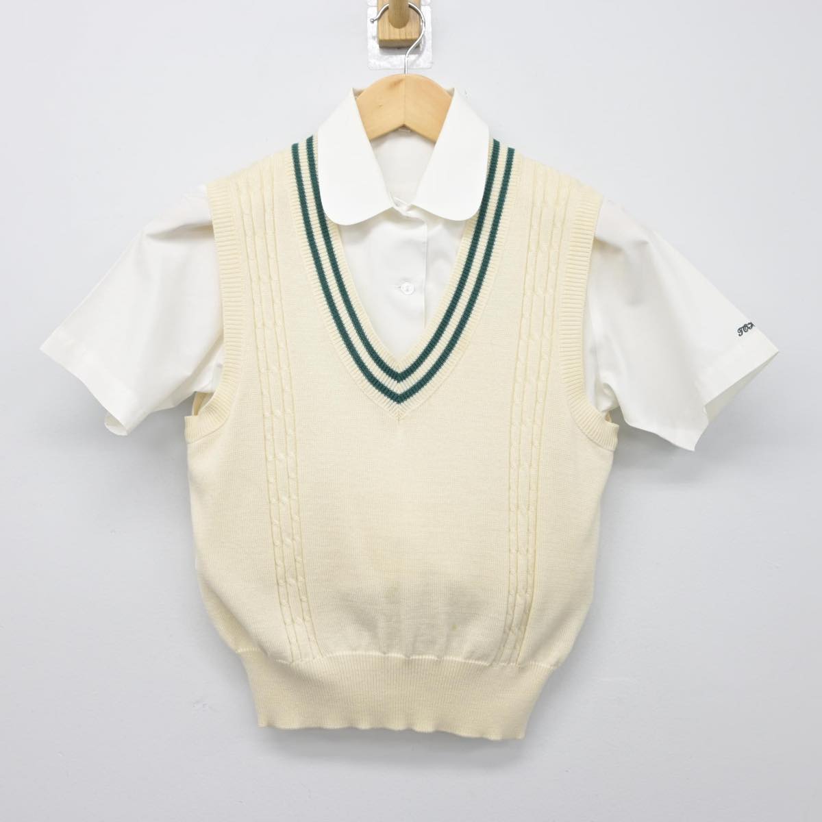 【中古制服】千葉県 東邦大学付属東邦中学校 女子制服 3点（シャツ・ニットベスト）sf027782【リサイクル学生服】 中古制服通販パレイド