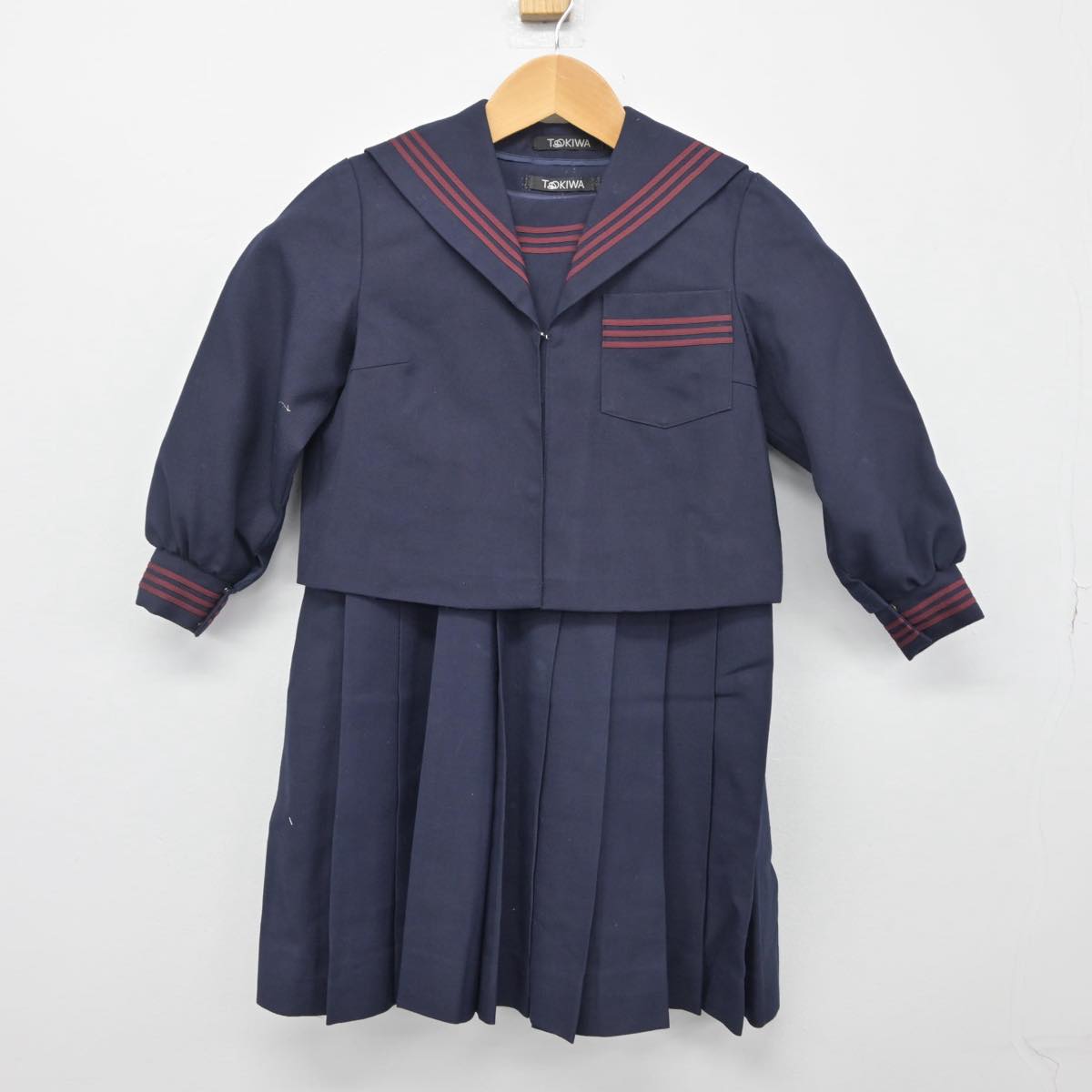 【中古制服】大分県 大分大学教育学部附属小学校 女子制服 3点（セーラー服・ジャンパースカート）sf027804【リサイクル学生服】 中古