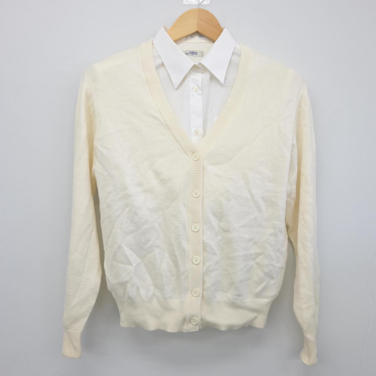 【中古制服】福岡県 福岡常葉高等学校 女子制服 2点（ニット・シャツ）sf027813【リサイクル学生服】 中古制服通販パレイド