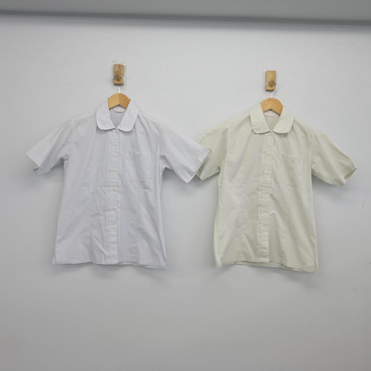 【中古制服】大阪府 桜宮高等学校 女子制服 2点（シャツ）sf027852【リサイクル学生服】 中古制服通販パレイド