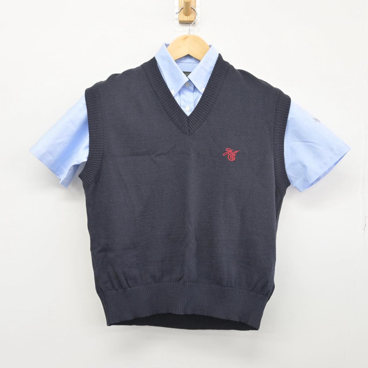 【中古制服】東京都 杉並学院高等学校 女子制服 2点（ニットベスト・シャツ）sf027927【リサイクル学生服】 中古制服通販パレイド