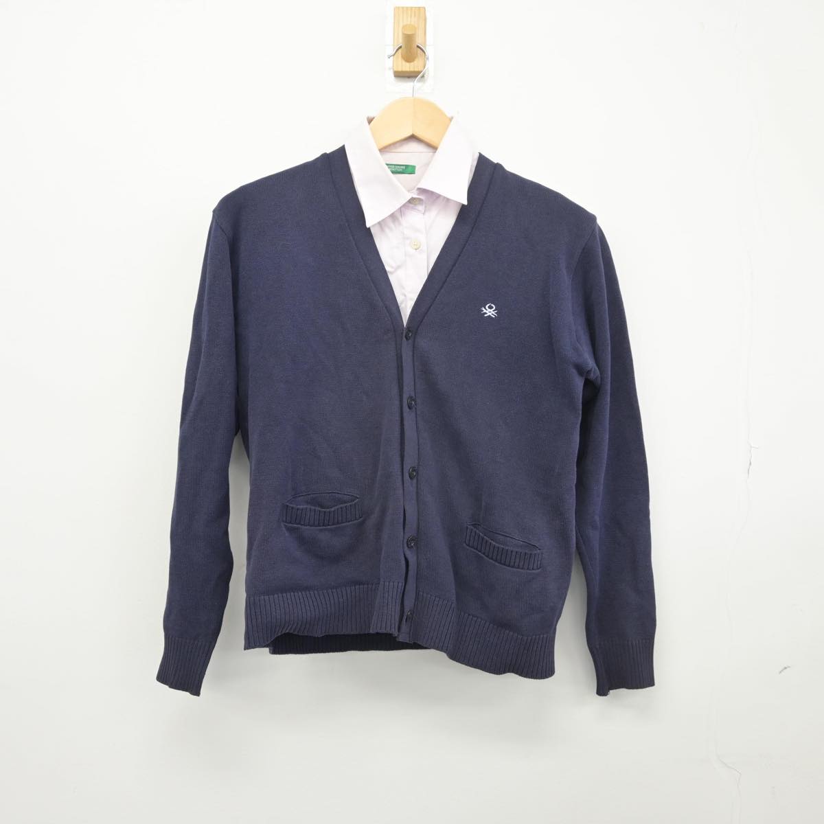 【中古制服】大分県 大分国際情報高等学校 女子制服 2点（ニット・シャツ）sf028422【リサイクル学生服】 中古制服通販パレイド