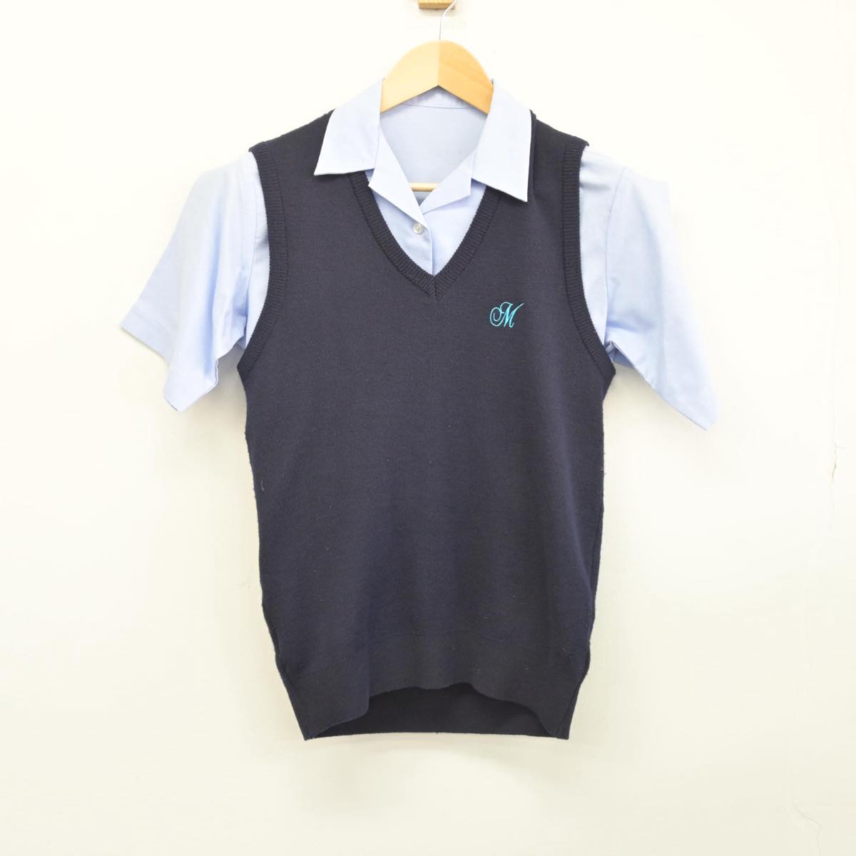 【中古制服】岩手県 水沢第一高等学校 女子制服 3点（ニットベスト・シャツ・シャツ）sf028843【リサイクル学生服】 中古制服通販パレイド