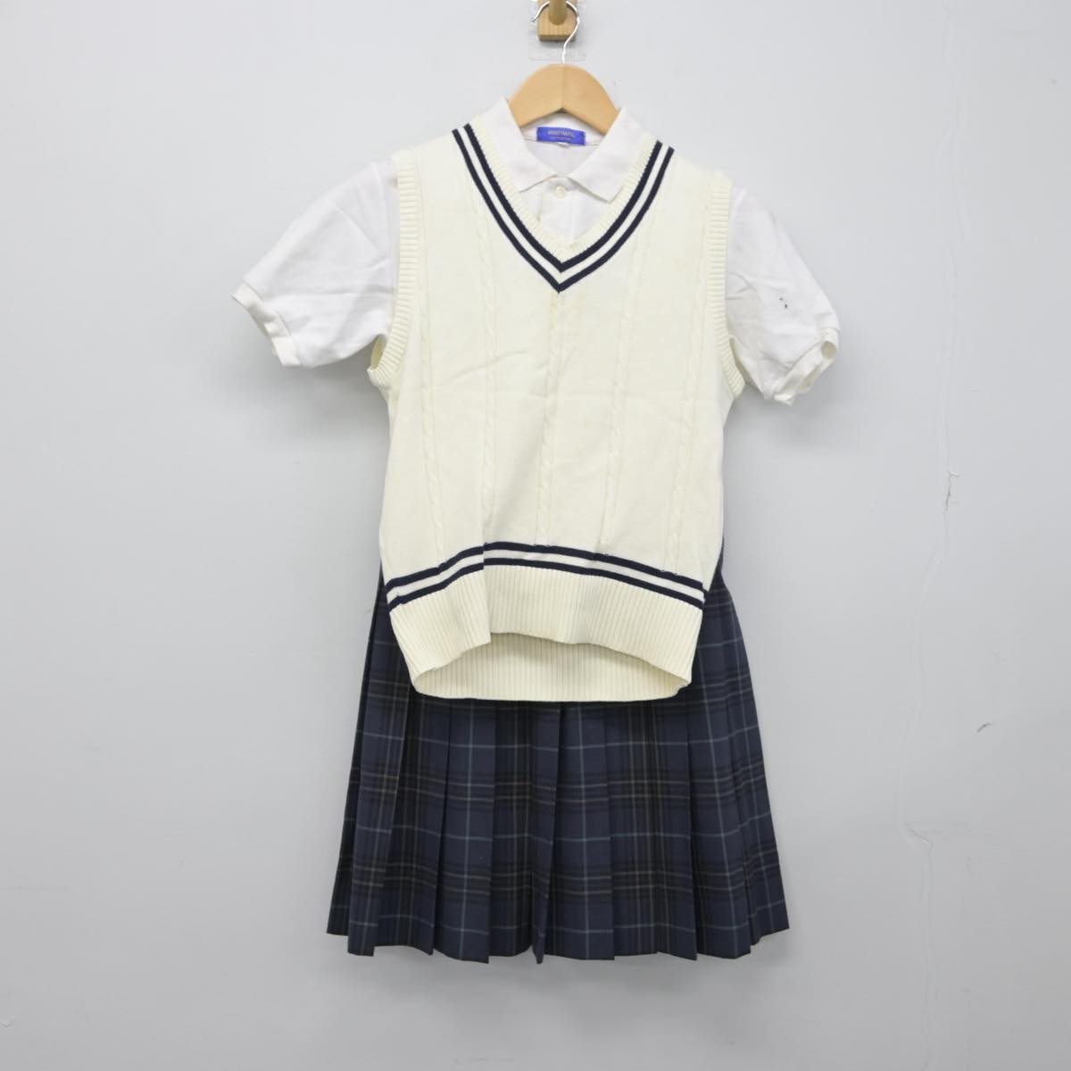 【中古】島根県 大東中学校 女子制服 3点（シャツ・ニットベスト・スカート）sf029162 中古制服通販パレイド