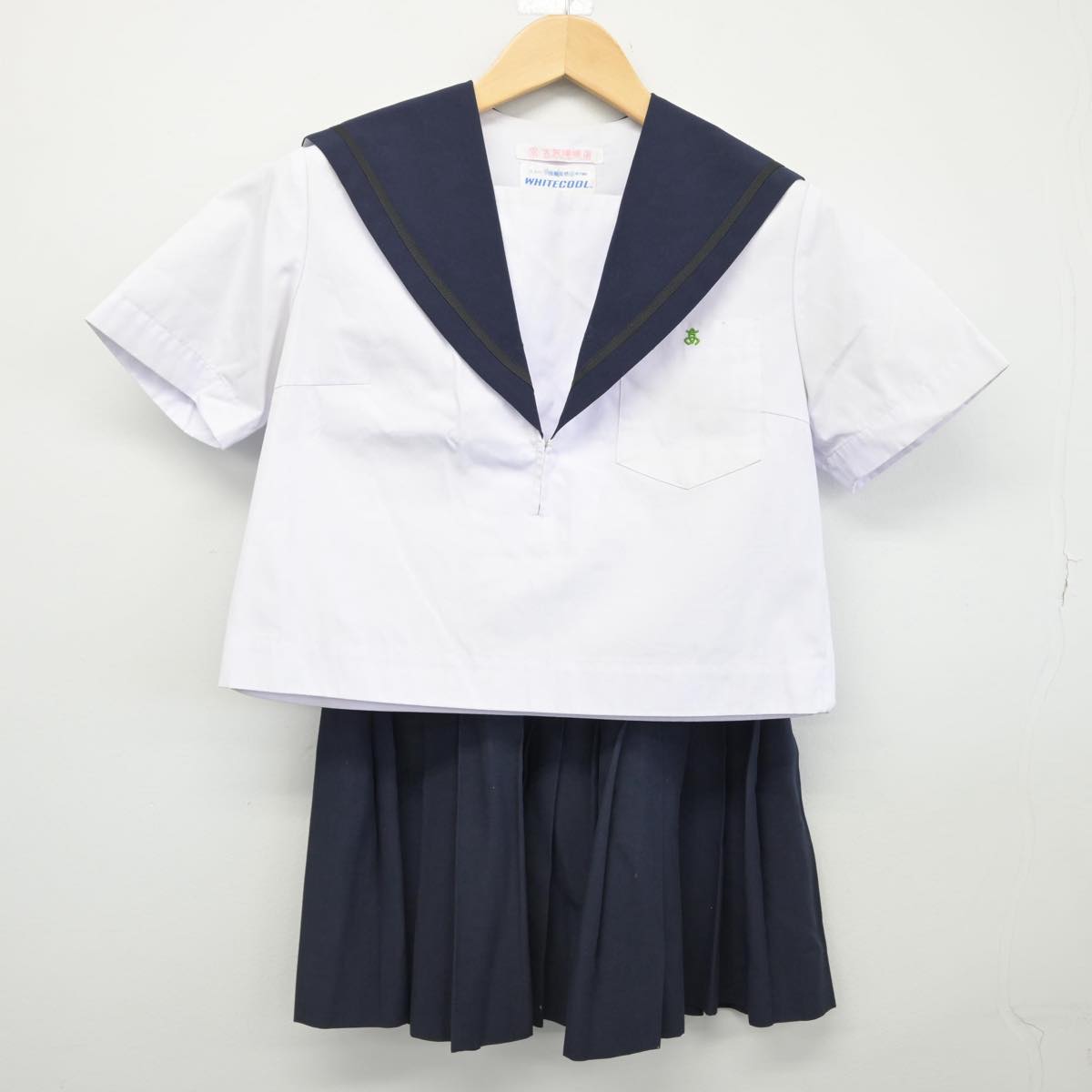 【中古】愛知県 熱田高等学校 女子制服 2点（セーラー服・スカート）sf029743 中古制服通販パレイド