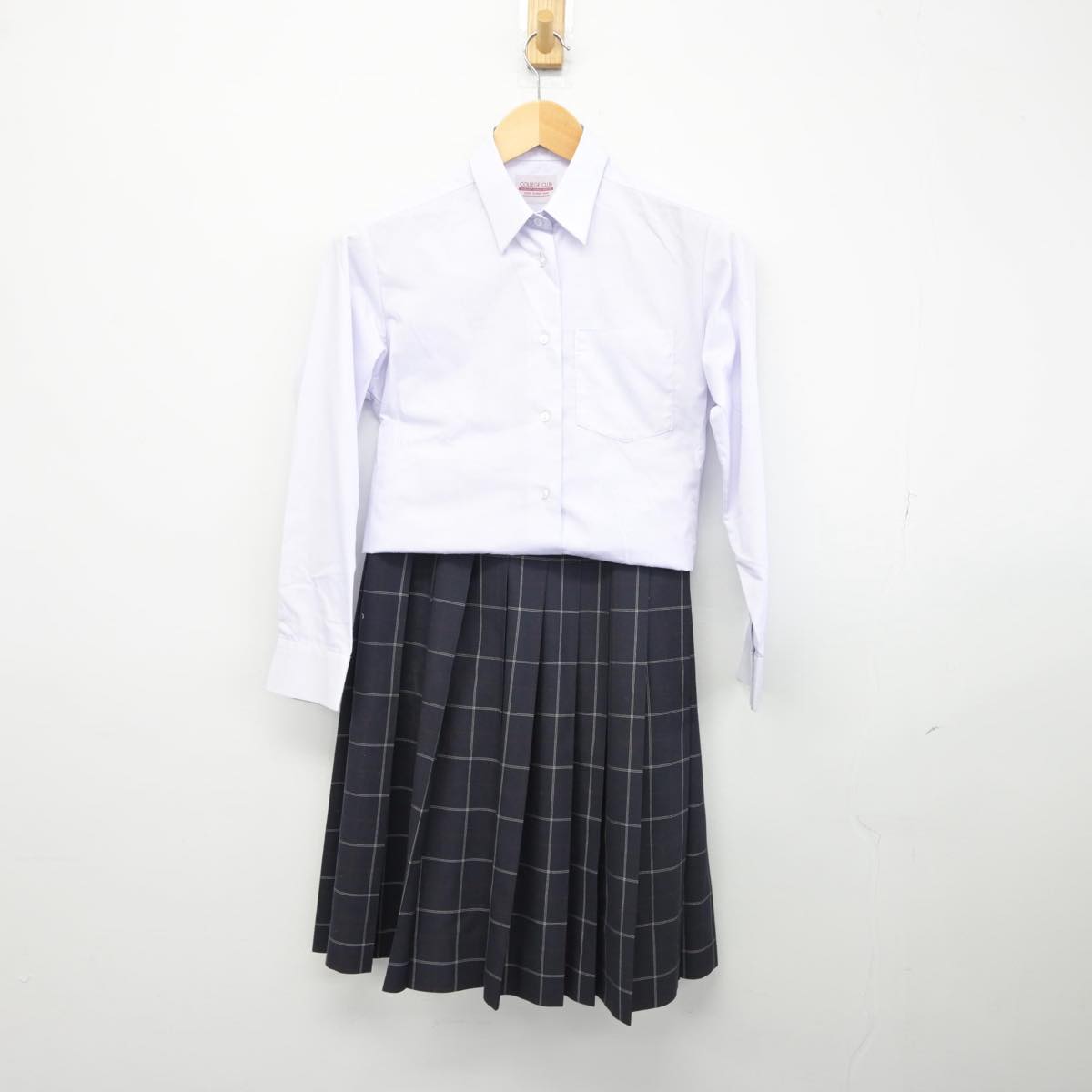【中古】千葉県 船橋市立三田中学校 女子制服 2点(シャツ・スカート)sf029972 中古制服通販パレイド