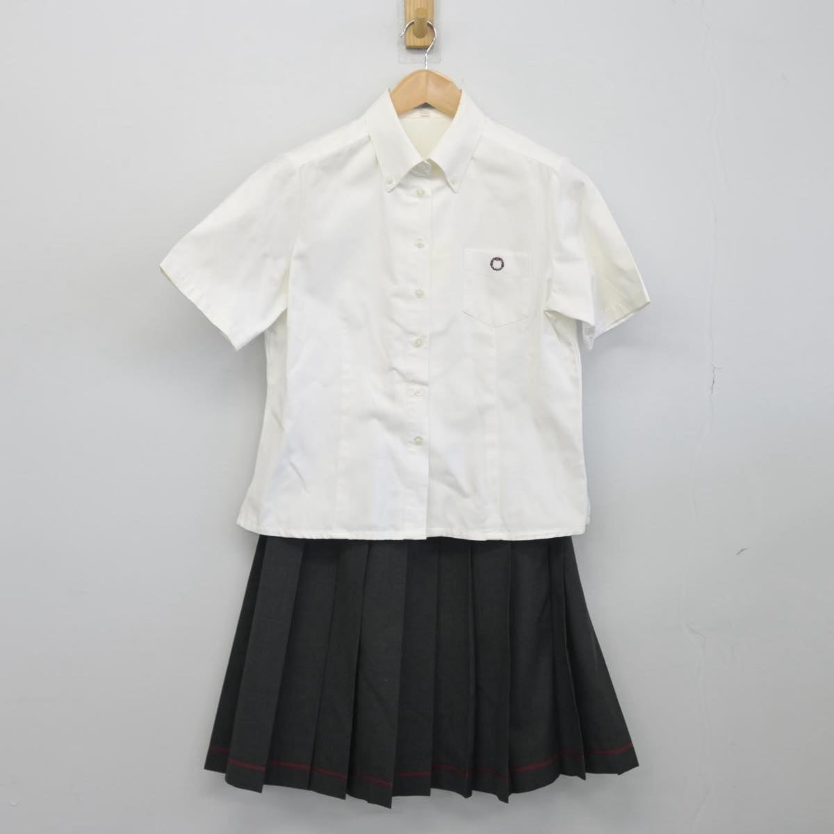 【中古】東京都 桜美林高等学校 女子制服 3点（シャツ・スカート）sf030257 中古制服通販パレイド