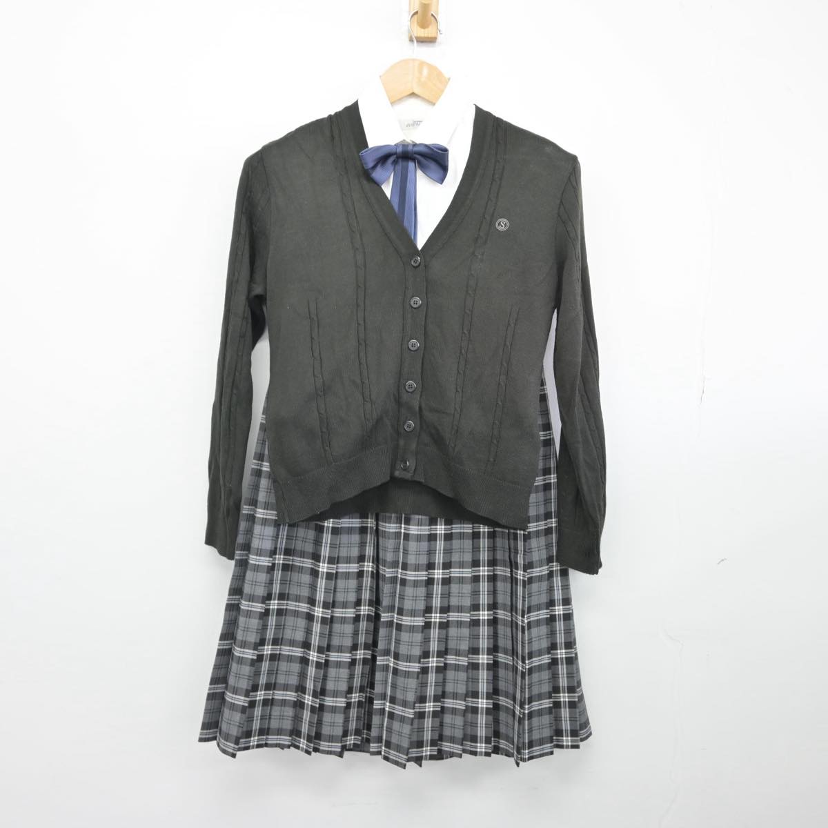 【中古】千葉県 八千代松陰高等学校 女子制服 4点（ニット・シャツ・スカート）sf030280 中古制服通販パレイド
