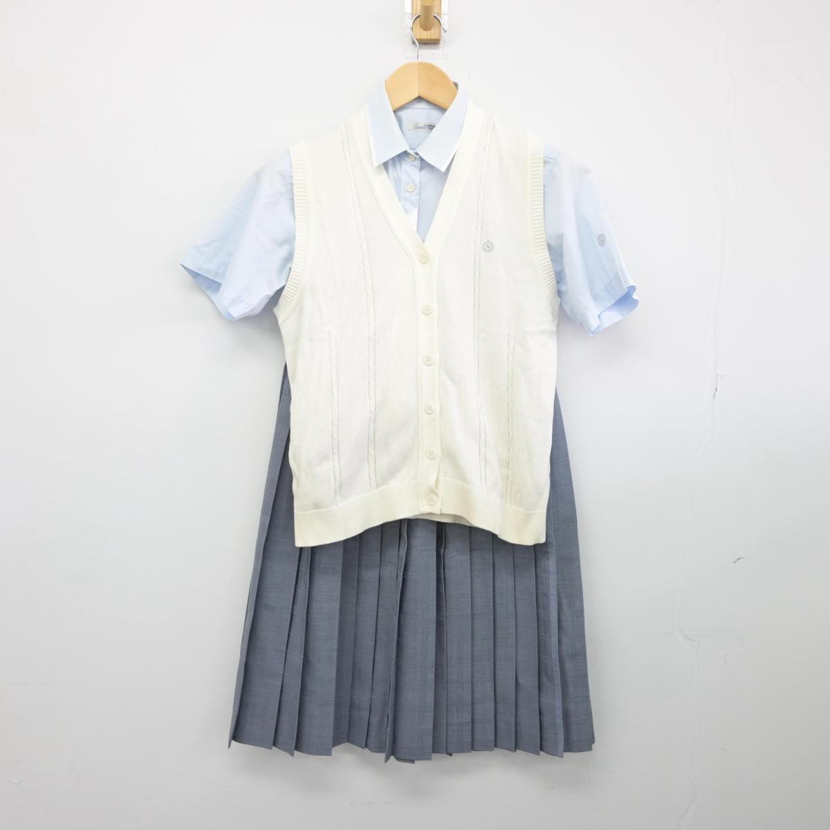 【中古】千葉県 八千代松陰高等学校 女子制服 3点（ニットベスト・シャツ・スカート）sf030282 中古制服通販パレイド
