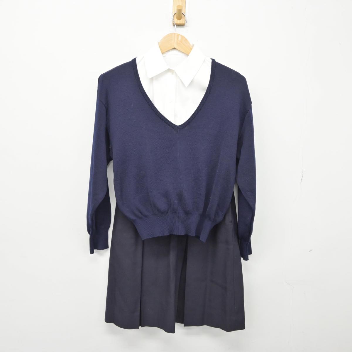【中古】東京都 共立女子中学高等学校 女子制服 3点（ニット・シャツ・スカート）sf030589 中古制服通販パレイド