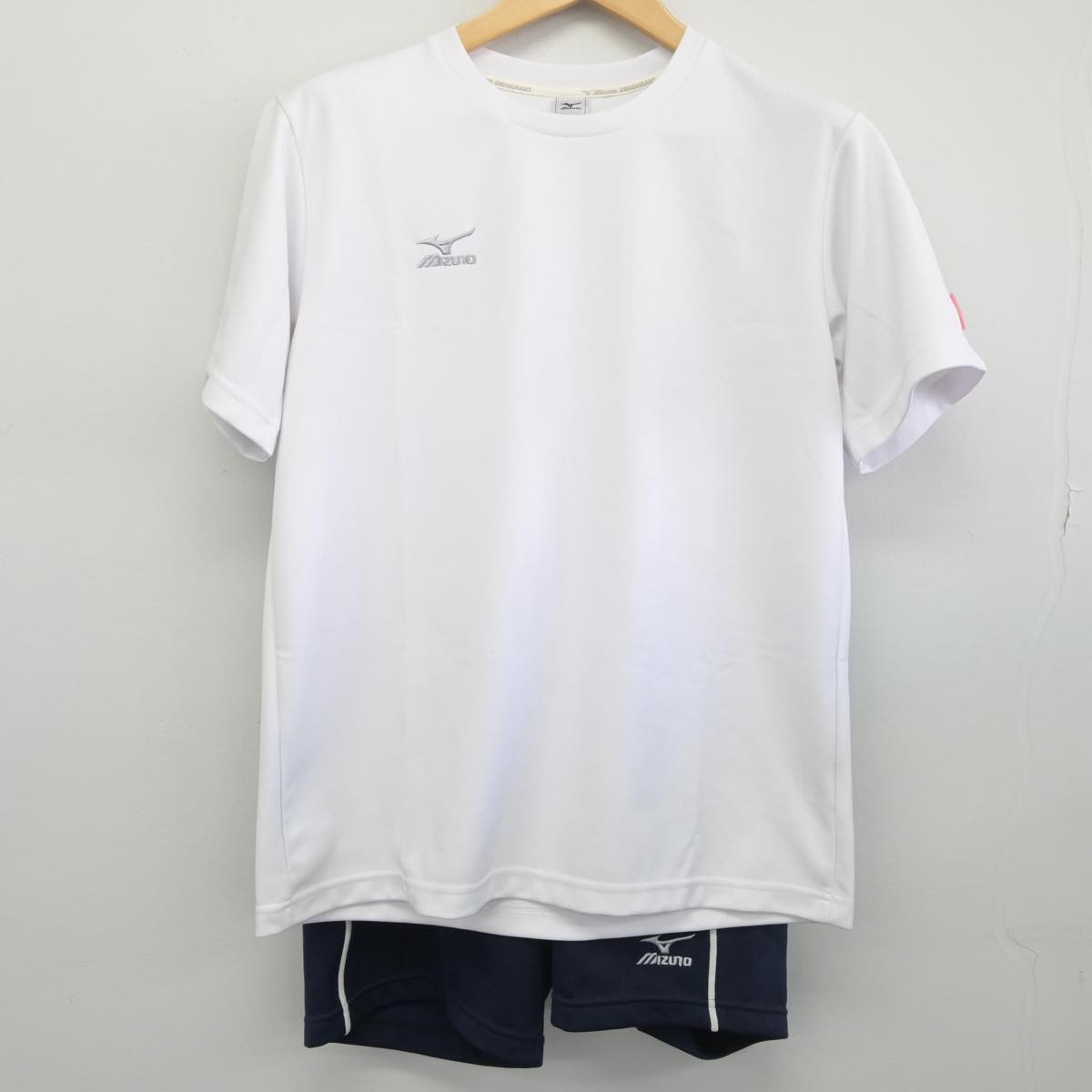 【中古】埼玉県 秋草学園高等学校 女子制服 2点(体操服 上・体操服 下)sf030668 中古制服通販パレイド