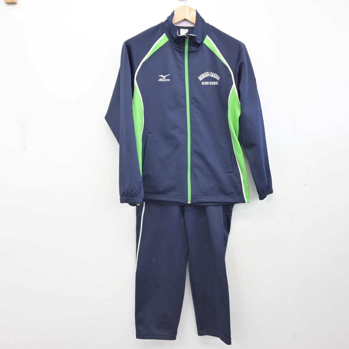 【中古】埼玉県 秋草学園高等学校 女子制服 2点（ジャージ 上・ジャージ 下）sf031088 中古制服通販パレイド
