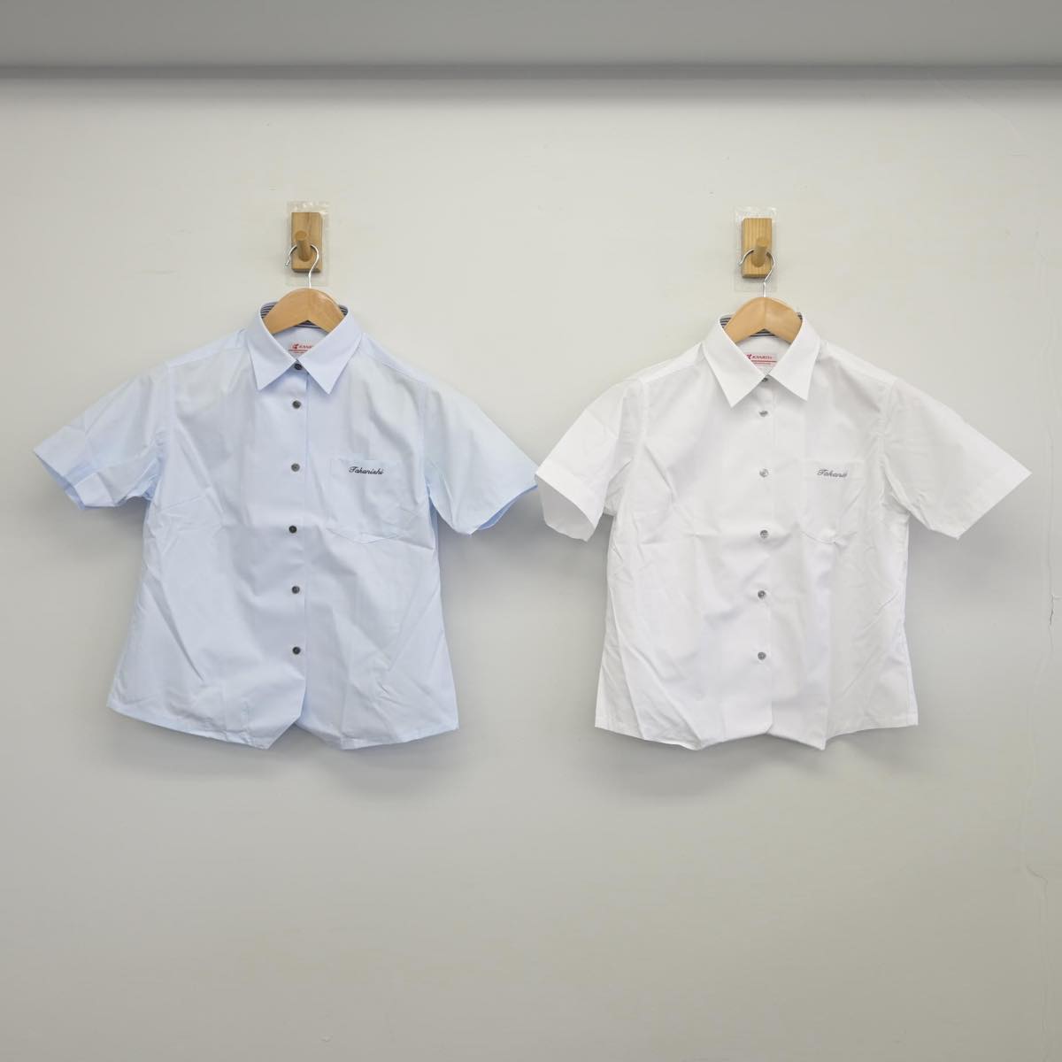 【中古】岐阜県 飛騨学園 高山西高等学校 女子制服 2点（シャツ）sf031169 中古制服通販パレイド