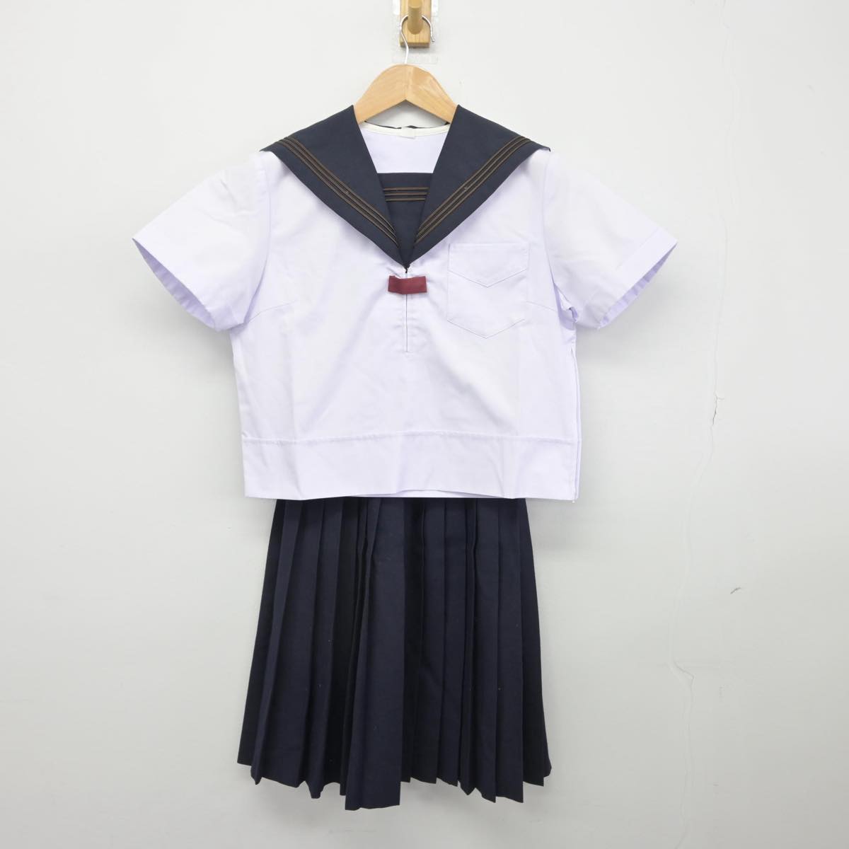 【中古】香川県 香川大学教育学部附属坂出中学校 女子制服 2点（セーラー服・スカート）sf031315 中古制服通販パレイド