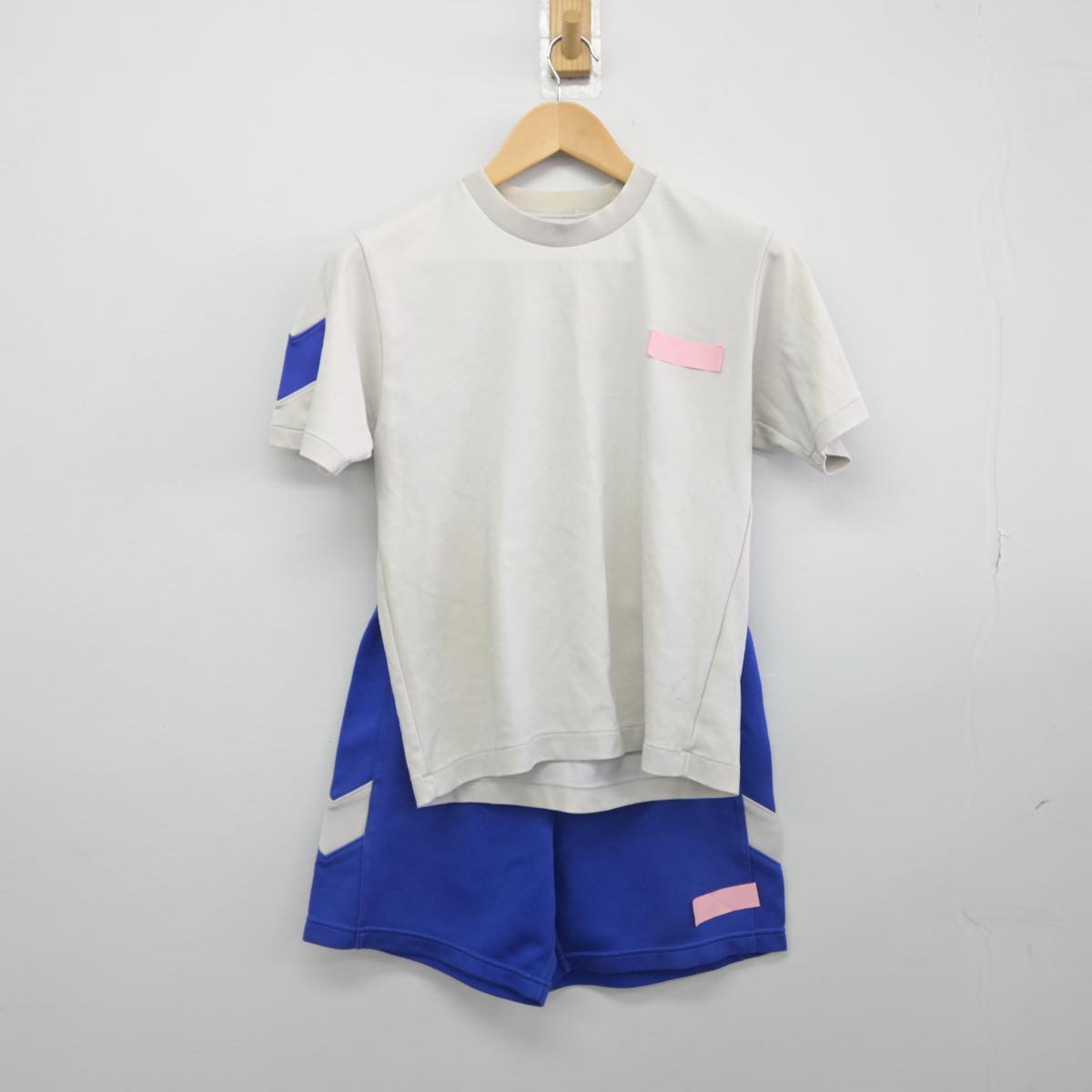 【中古】大阪府 貝塚市立第一中学校 女子制服 2点（体操服 上・体操服 下）sf031359 中古制服通販パレイド