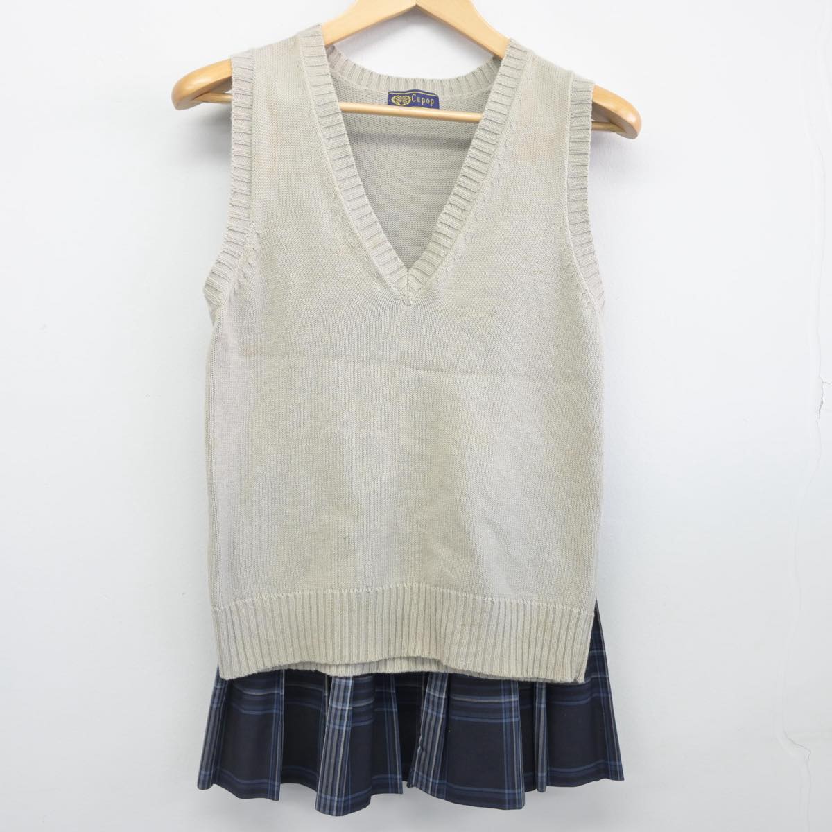 【中古】大阪府 住吉高等学校 女子制服 2点(ニットベスト・スカート)sf031465 中古制服通販パレイド