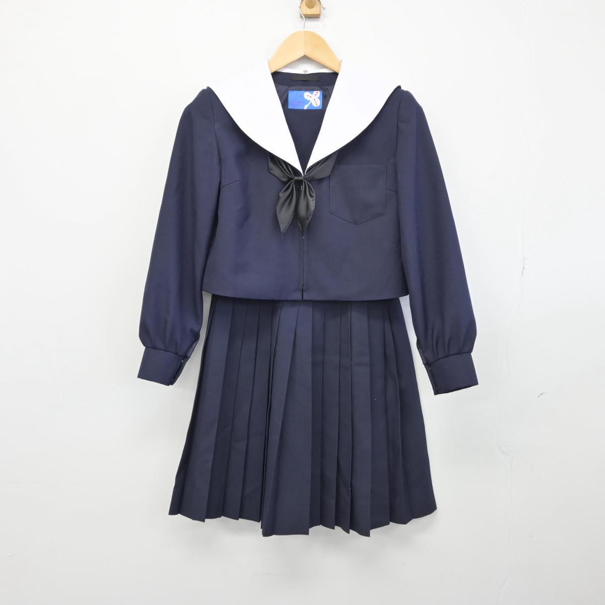 【中古】岐阜県 岐阜市立加納中学校 女子制服 3点（セーラー服・スカート）sf031481 中古制服通販パレイド