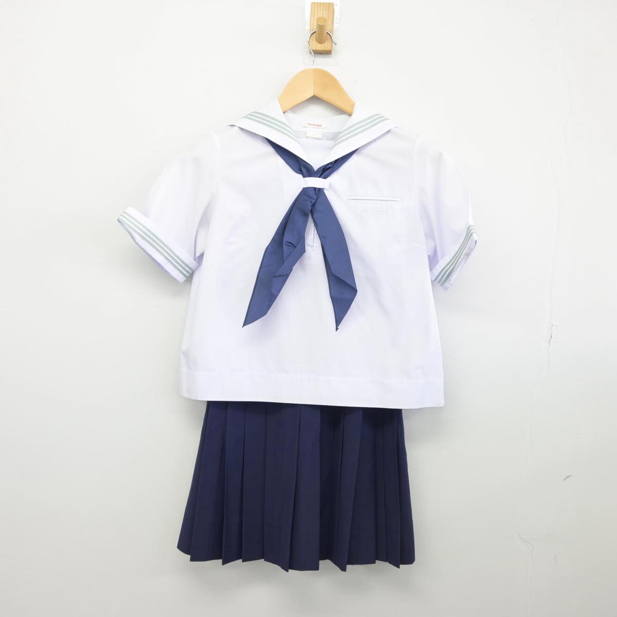 【中古】京都府 京都女子中学校・高等学校 女子制服 4点（セーラー服・セーラー服・スカート）sf031527 中古制服通販パレイド