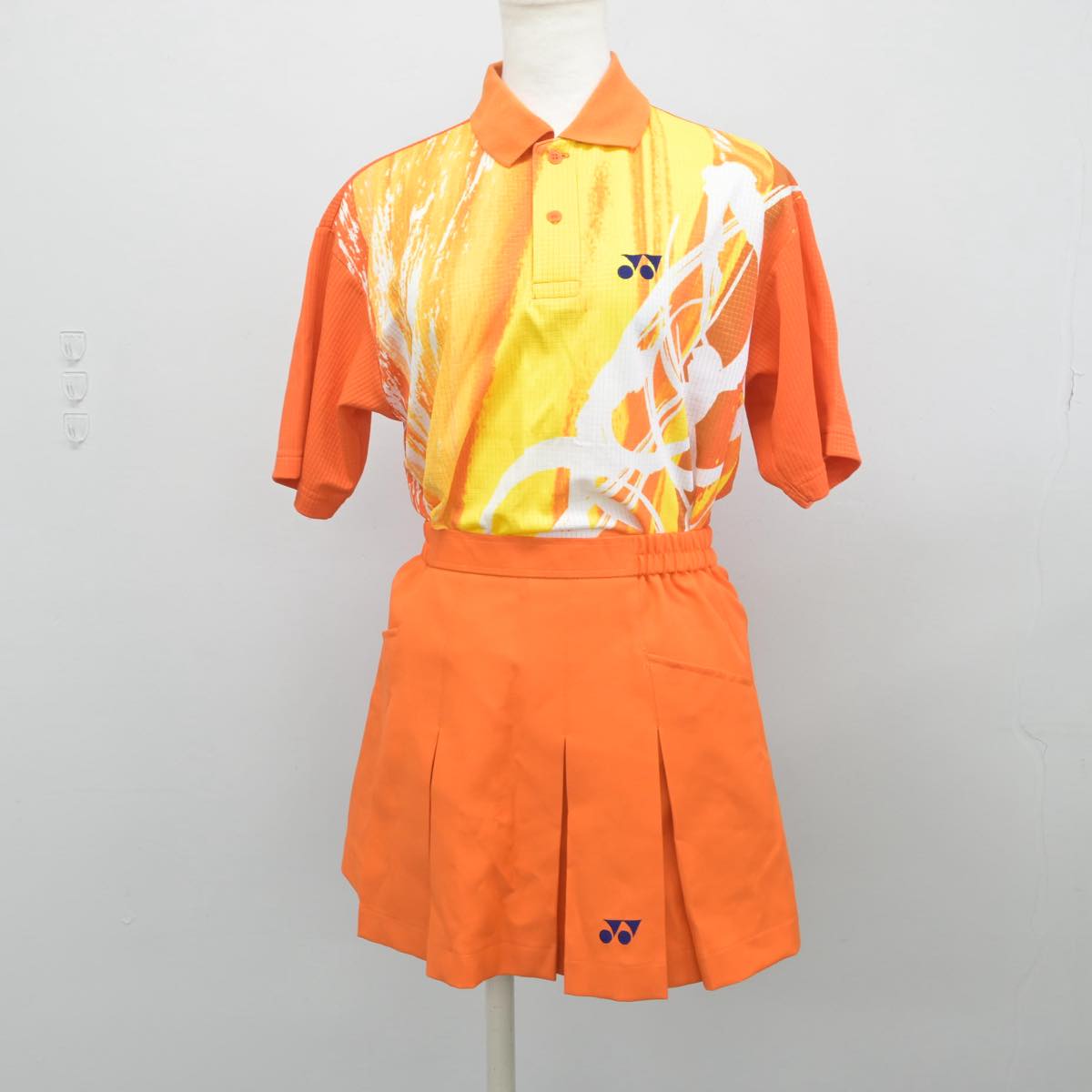 【中古】熊本県 熊本北高等学校テニス部ユニフォーム 女子制服 2点（部活ユニフォーム 上・部活ユニフォーム 下）sf031778 中古