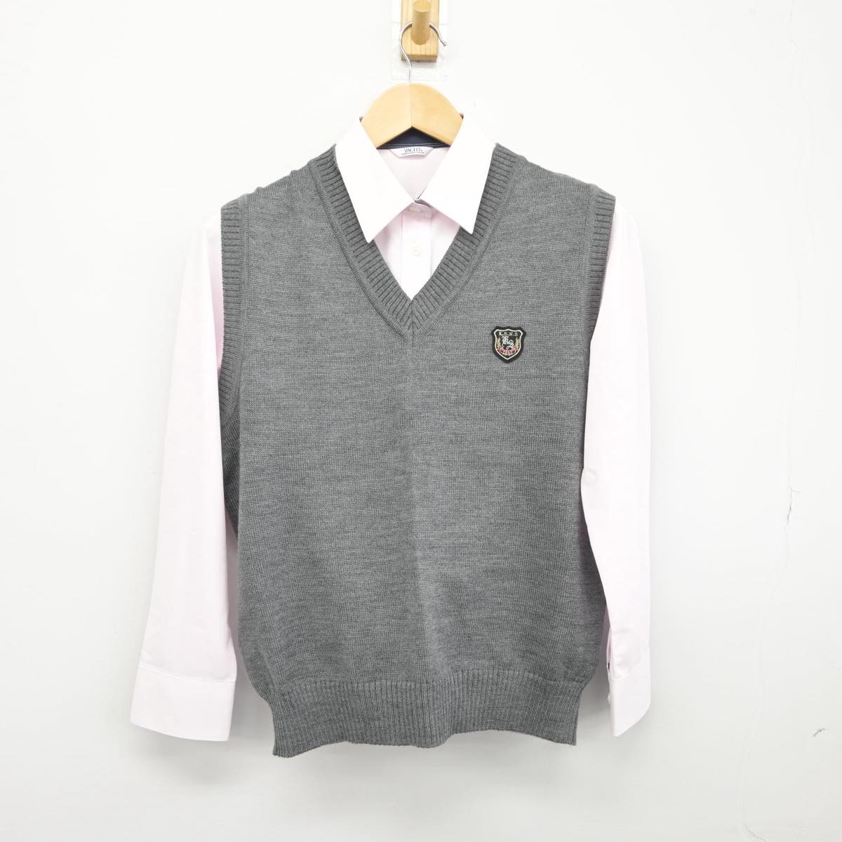 【中古】福岡県 九州産業大学付属九州産業高等学校 女子制服 2点（ニットベスト・シャツ）sf031927 中古制服通販パレイド