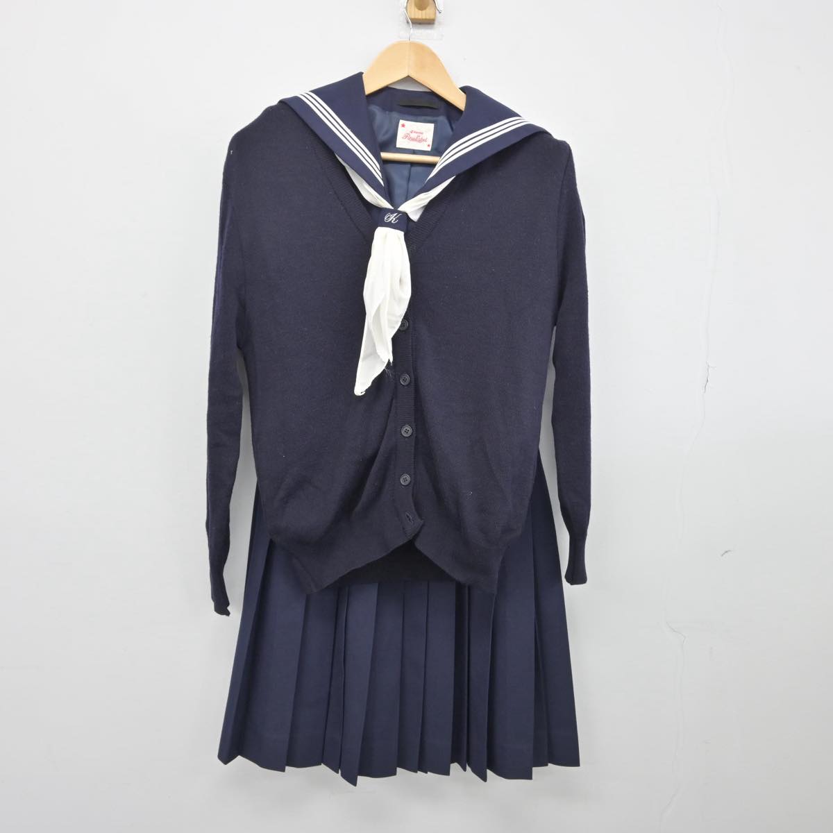 【中古】広島県 尾道北高等学校 女子制服 5点（ニット・セーラー服・スカート）sf032193 中古制服通販パレイド