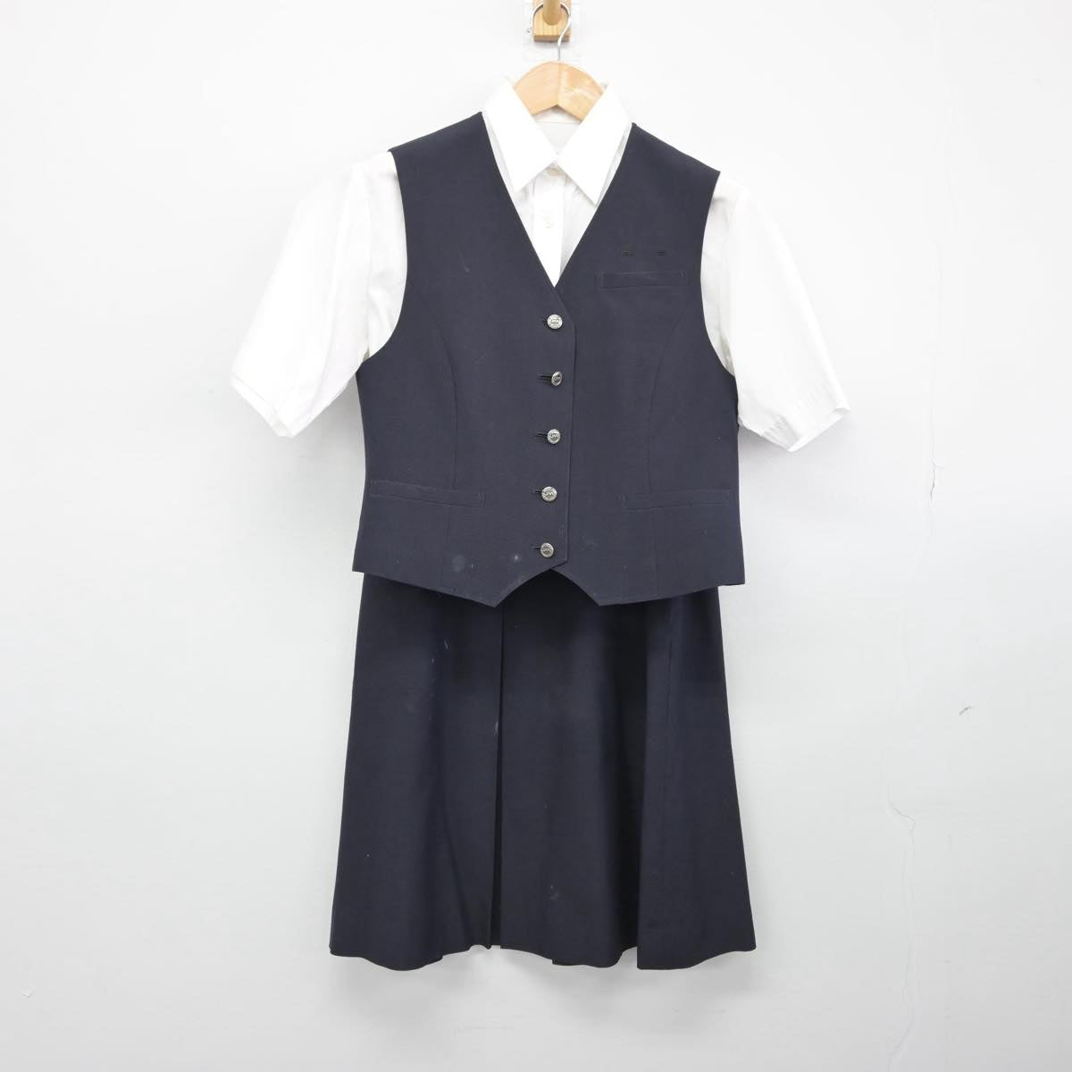 【中古】山梨県 日本航空高等学校 女子制服 3点(ベスト・シャツ・スカート)sf032213 中古制服通販パレイド