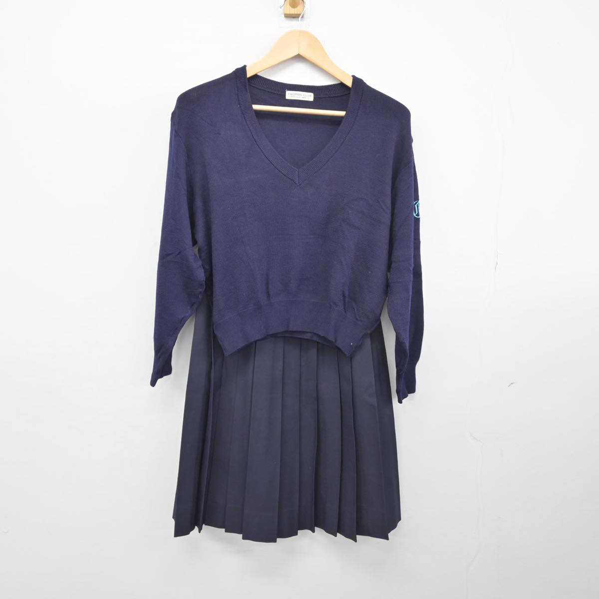 【中古】東京都 大妻中学高等学校 女子制服 2点（ニット・スカート）sf032289 中古制服通販パレイド