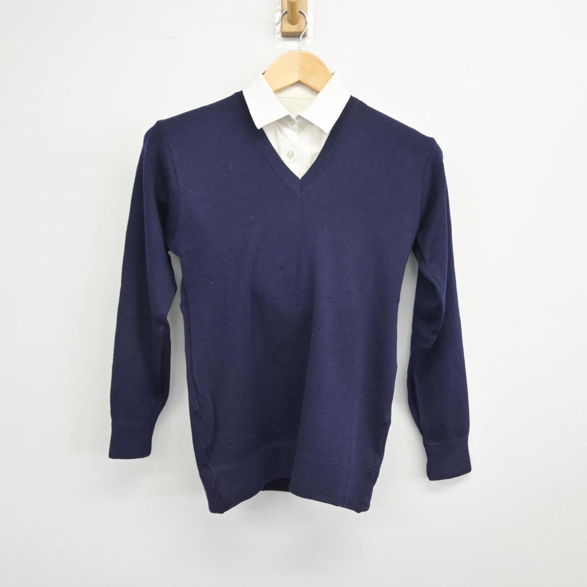 【中古】大阪府 大阪女学院高等学校 女子制服 2点（シャツ・ニット）sf032373 中古制服通販パレイド