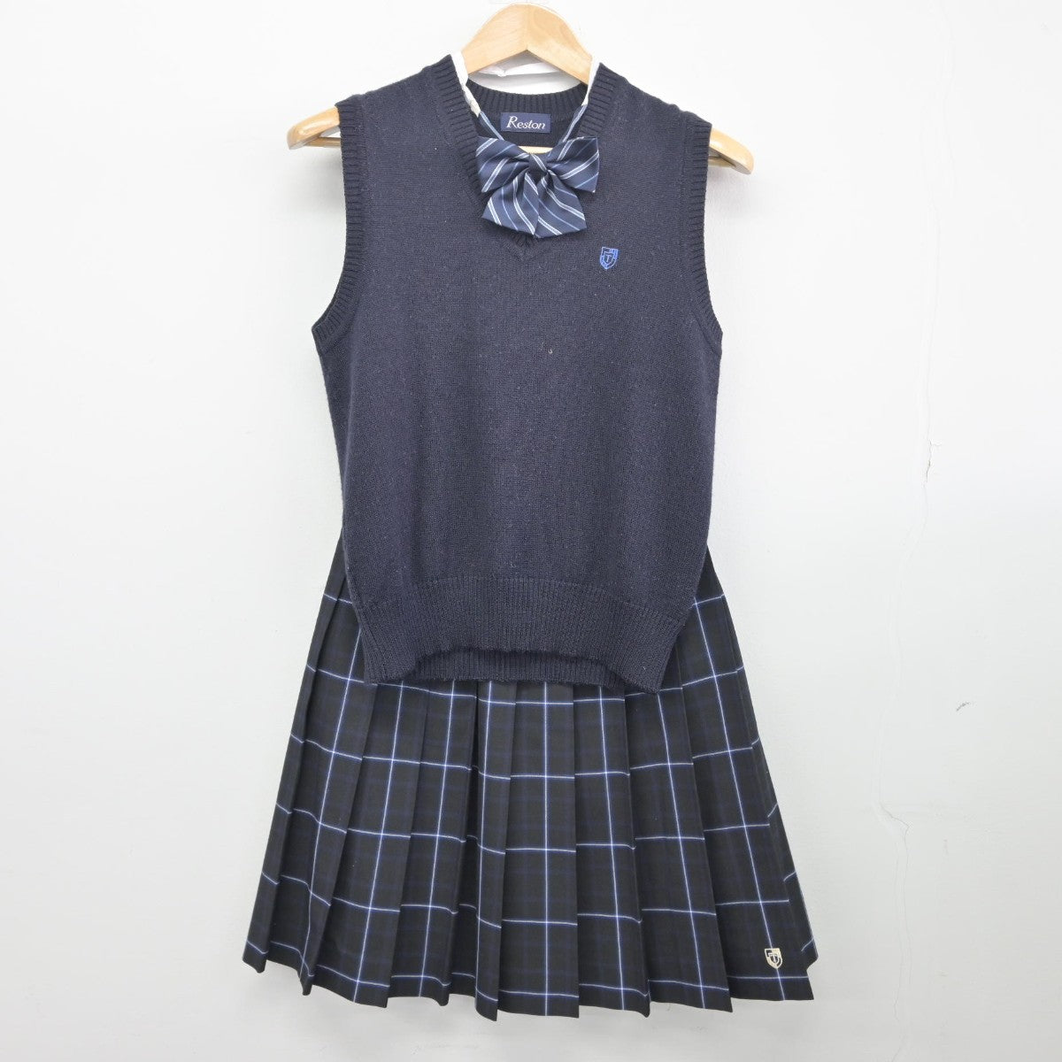 【中古】京都府 塔南高等学校 女子制服 4点（ニットベスト・スカート）sf033694 中古制服通販パレイド